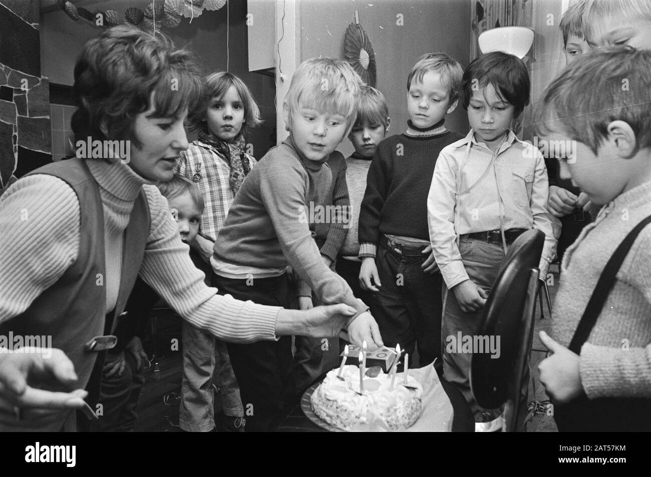 Kids birthday party group Black and White Stock Photos & Images - Alamy