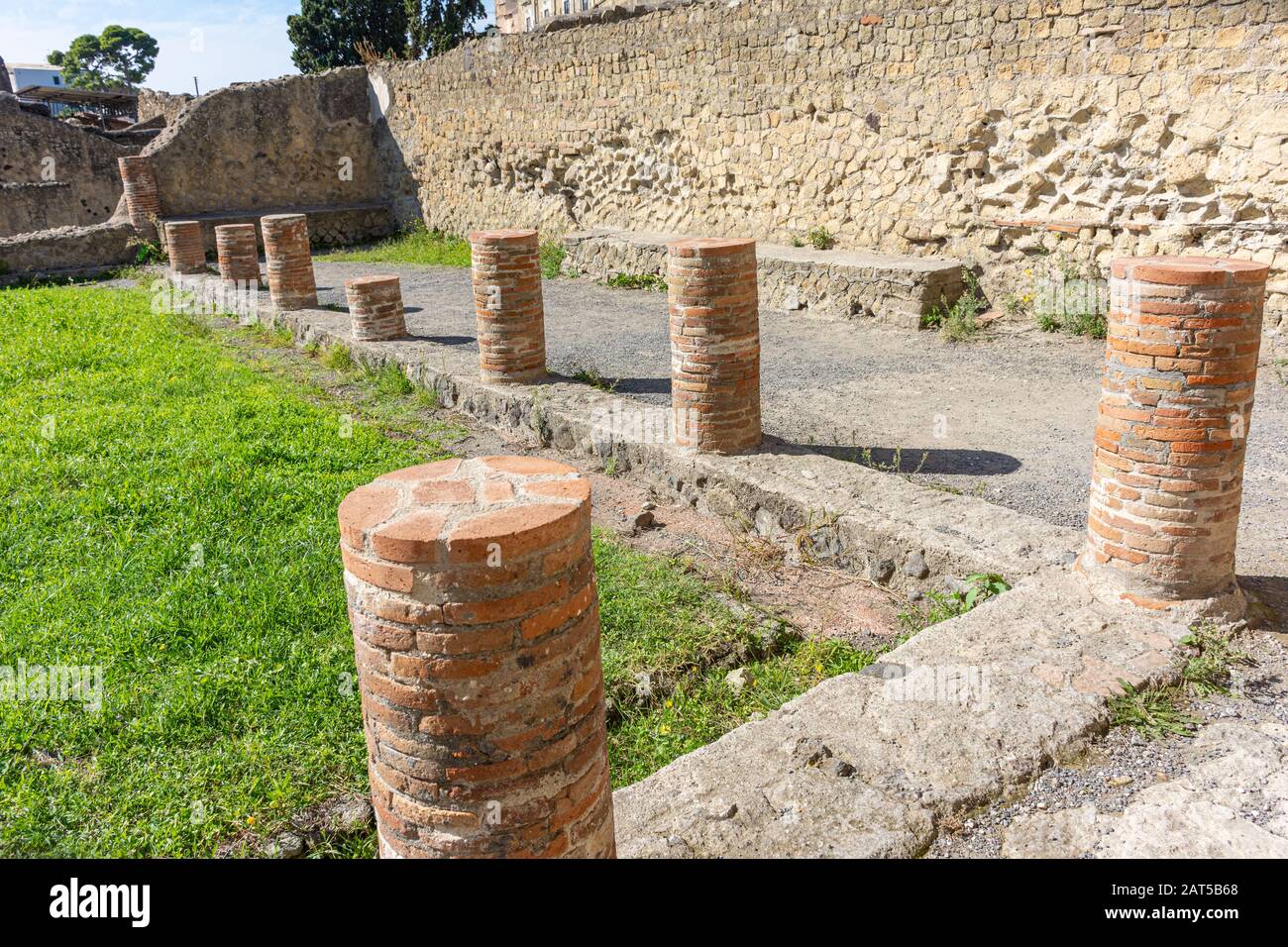 Old Naples High Resolution Stock Photography and Images - Alamy