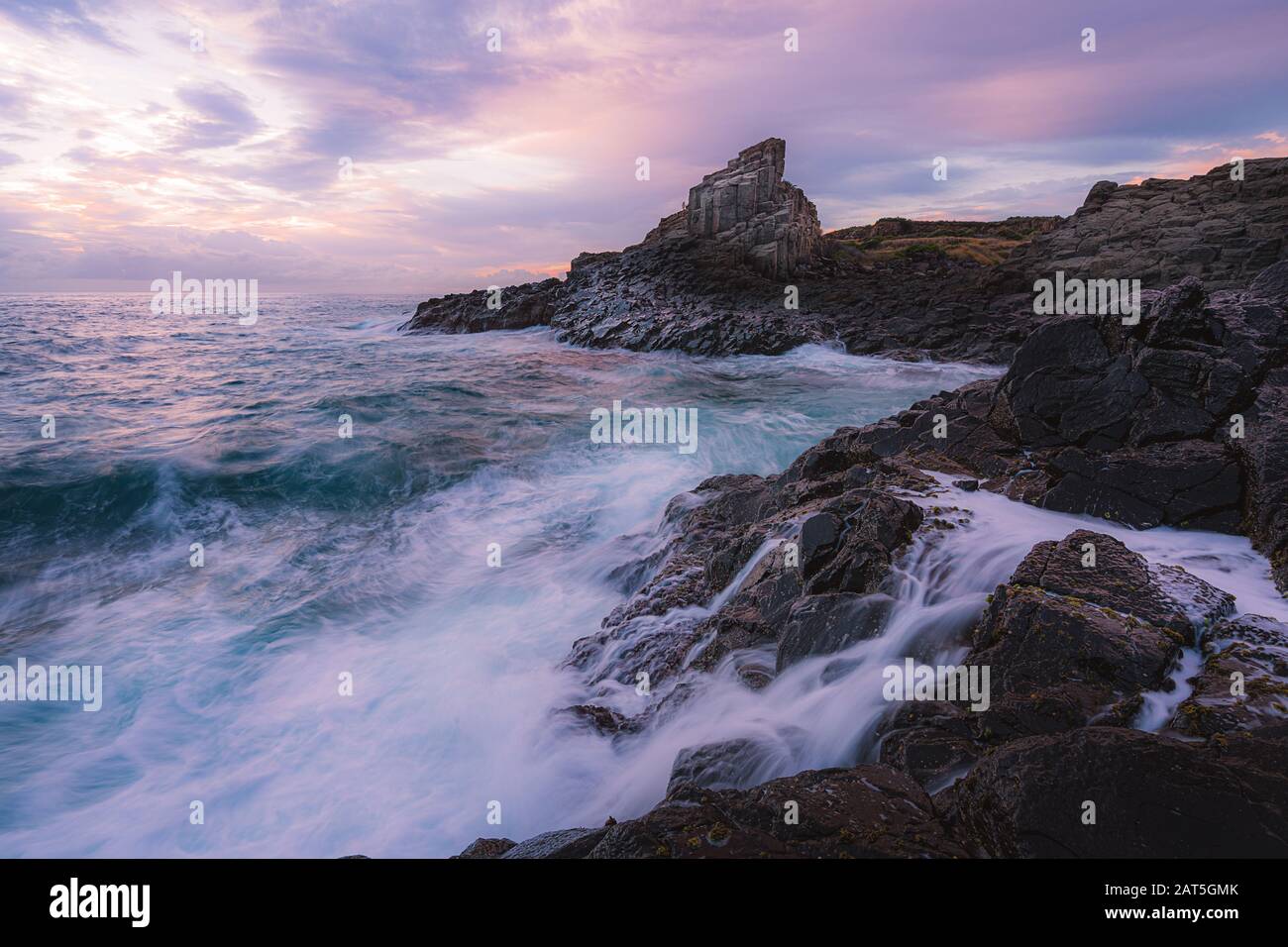 Bombo Quarry Headland, NSW, Australia. Morning sunrise Stock Photo - Alamy