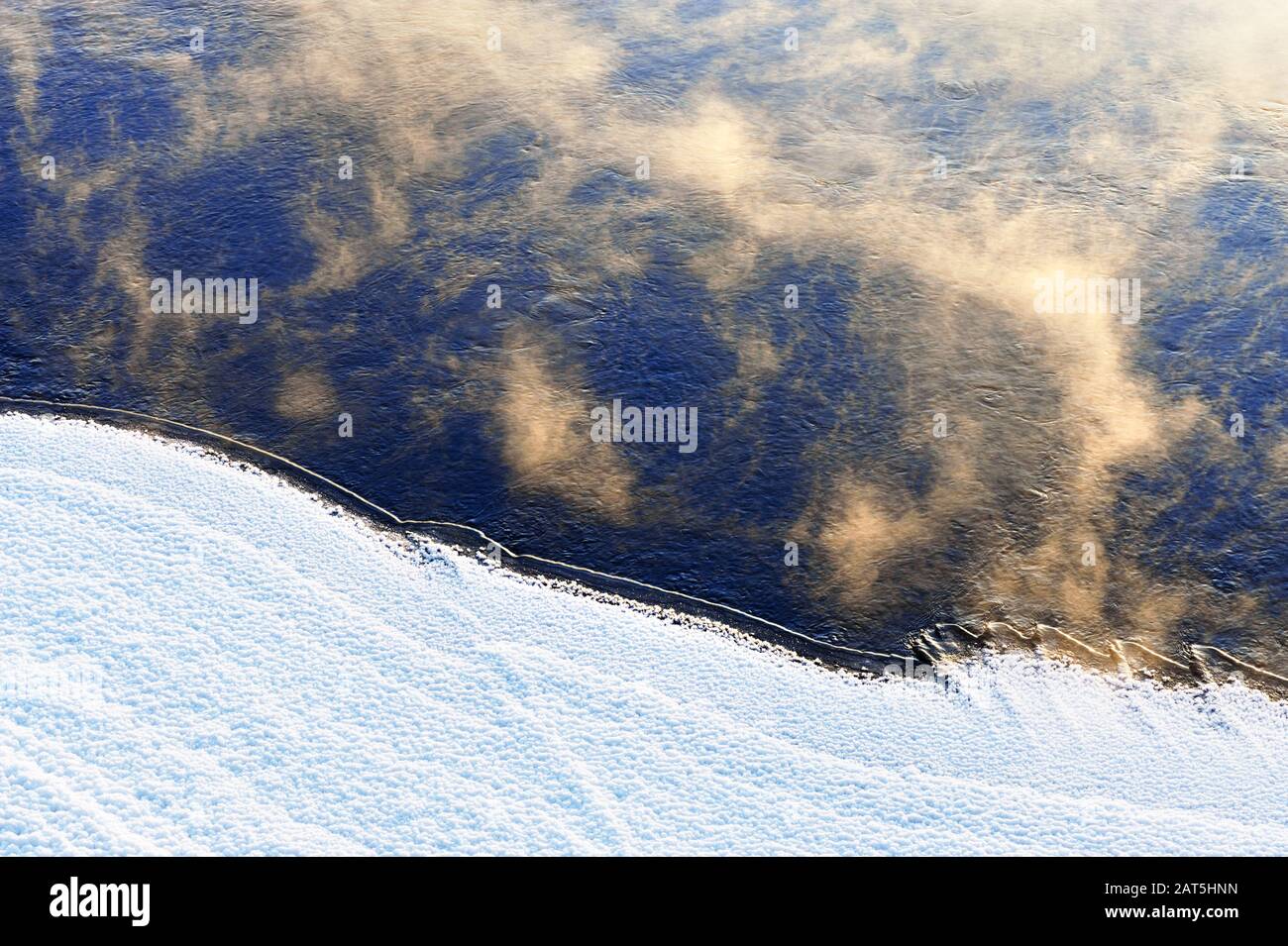 Frozen stream river water hi-res stock photography and images - Alamy