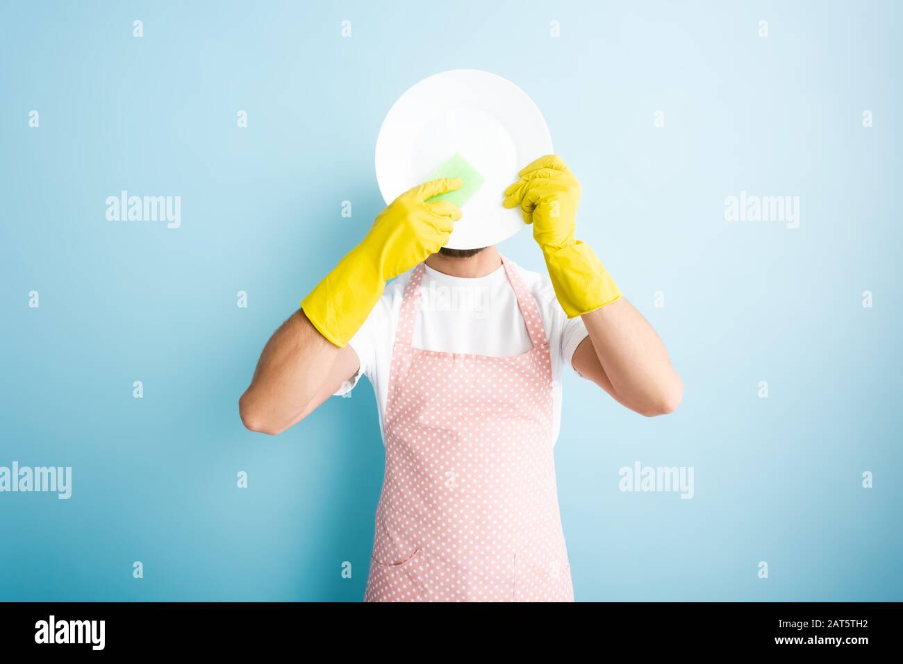 Man face clean sponge hi-res stock photography and images - Alamy