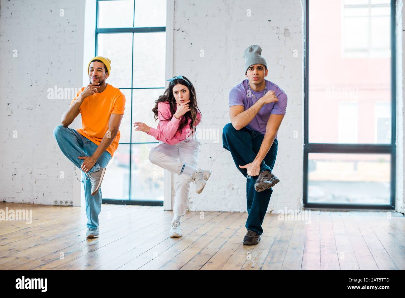 Young woman breakdancing hi-res stock photography and images - Alamy