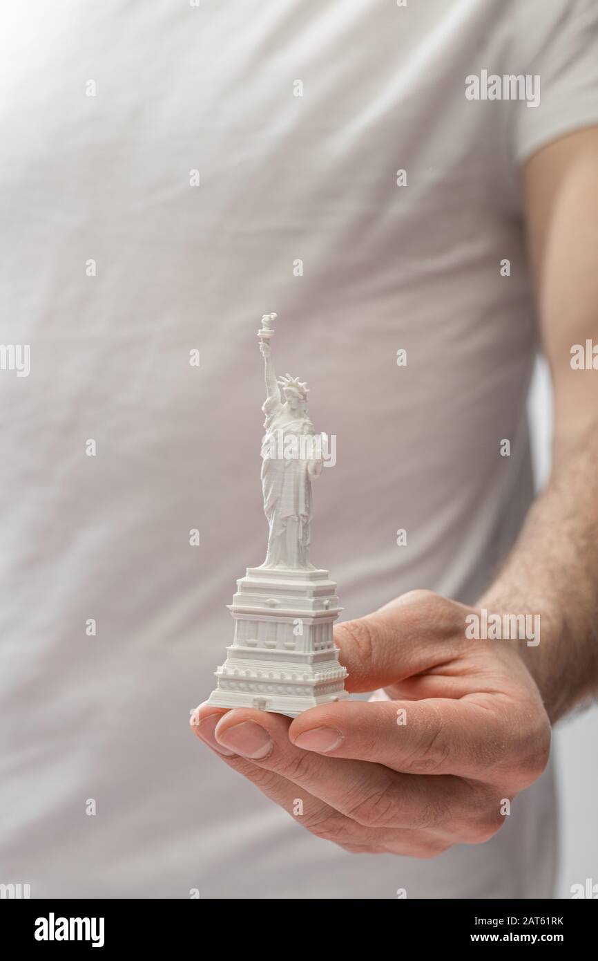 Statue of liberty figurine hi-res stock photography and images - Alamy