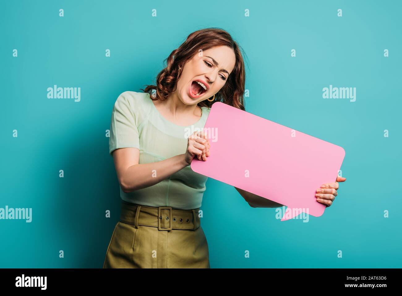 Angry speech bubble hi-res stock photography and images - Alamy