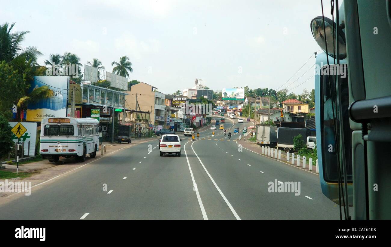 Colombo roads hi-res stock photography and images - Alamy