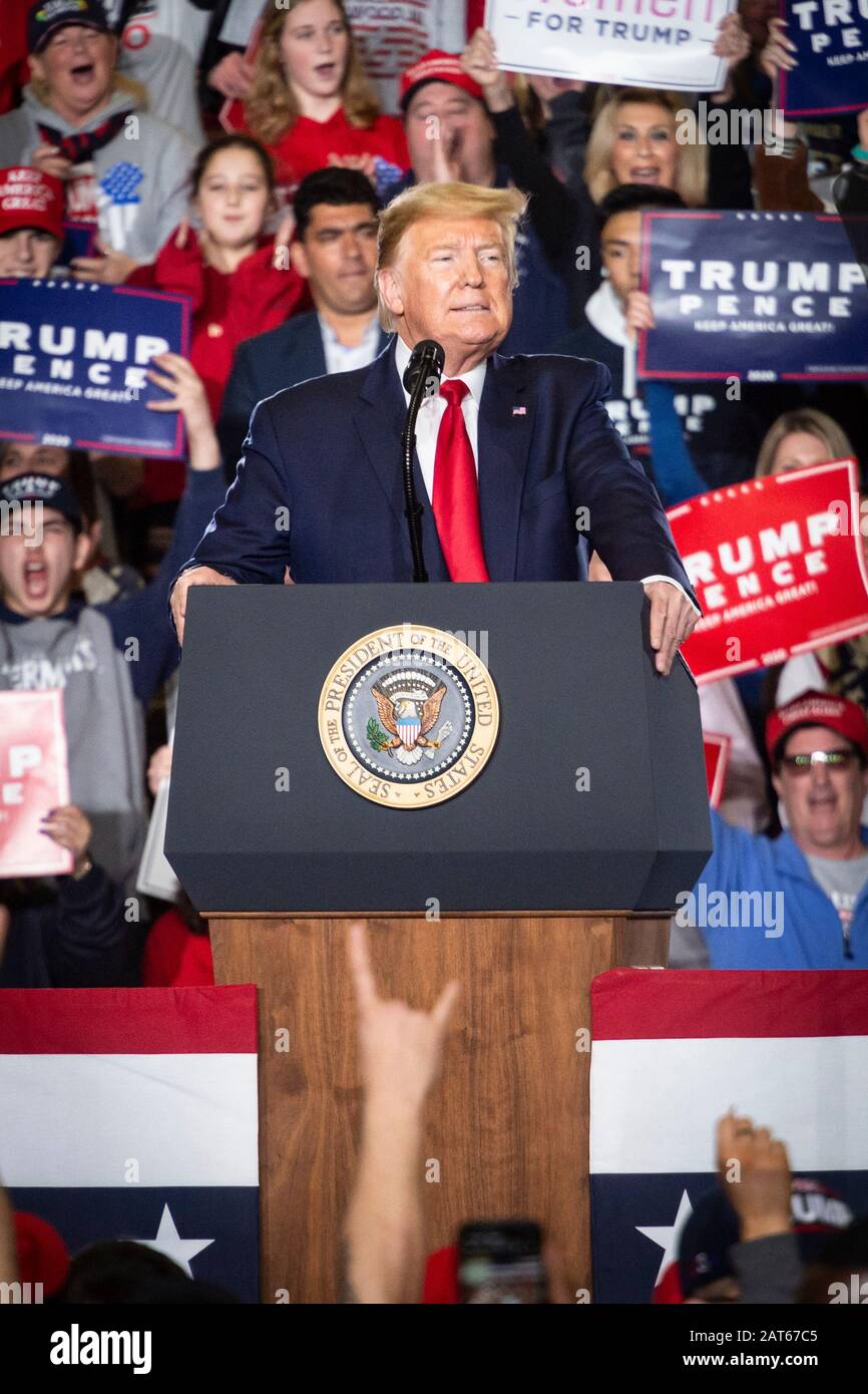 President donald trump press hi-res stock photography and images - Alamy