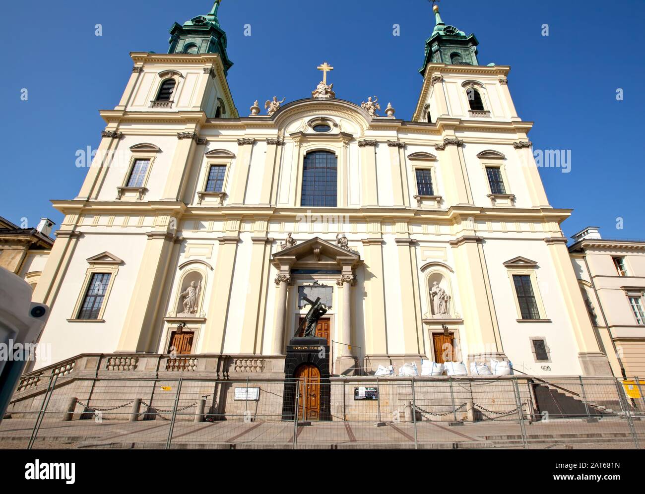 Images taken while walking around the inner city area of the capitol of ...