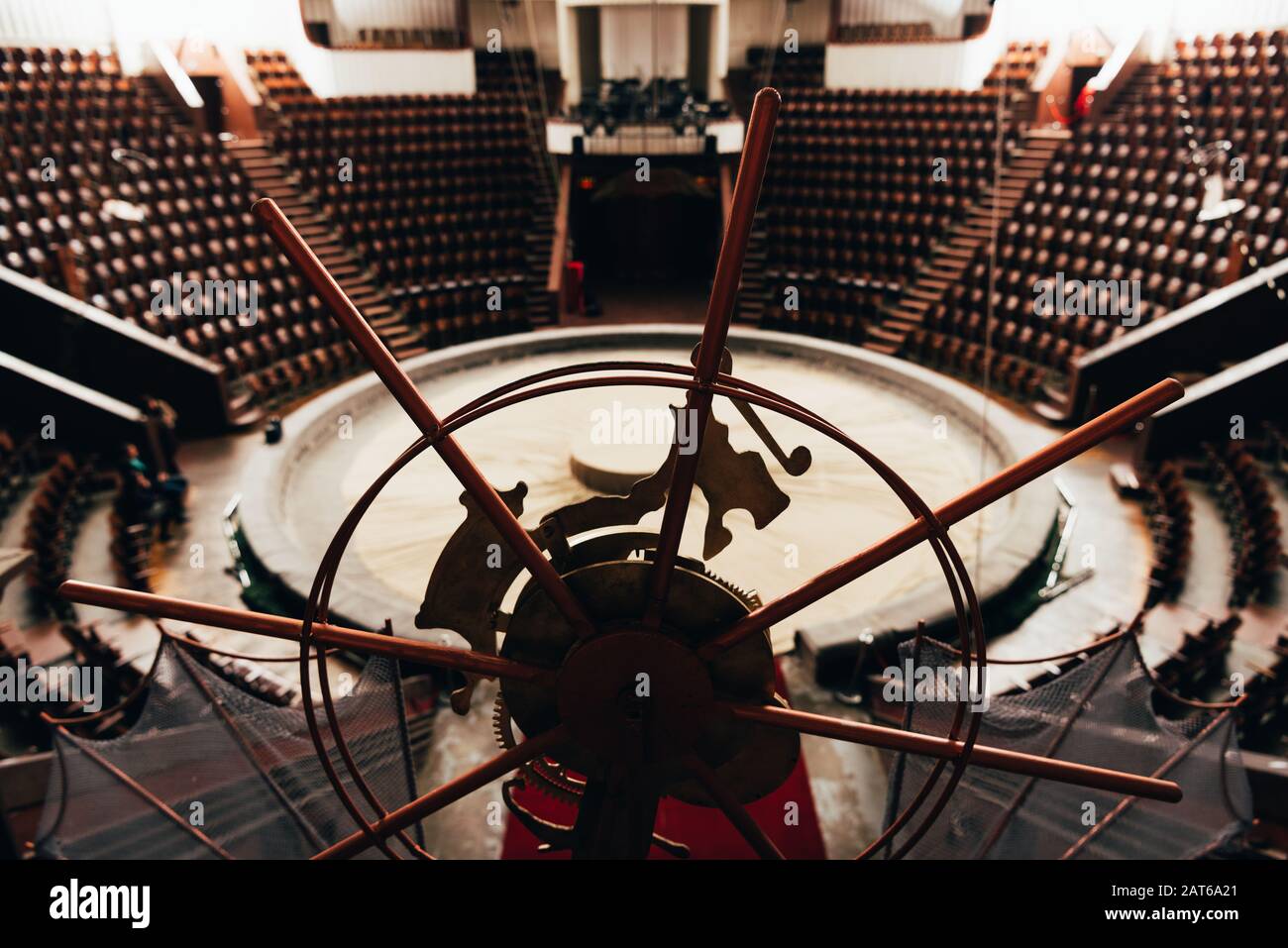 Empty circus arena hi-res stock photography and images - Alamy
