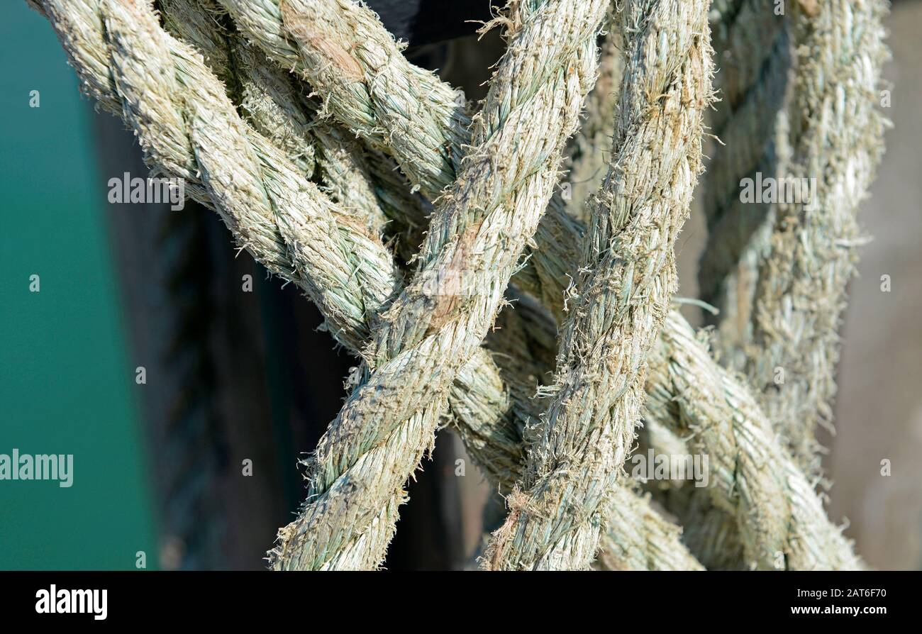 Ropes securing a boat in the harbour at Weymouth, Dorset, UK Stock ...