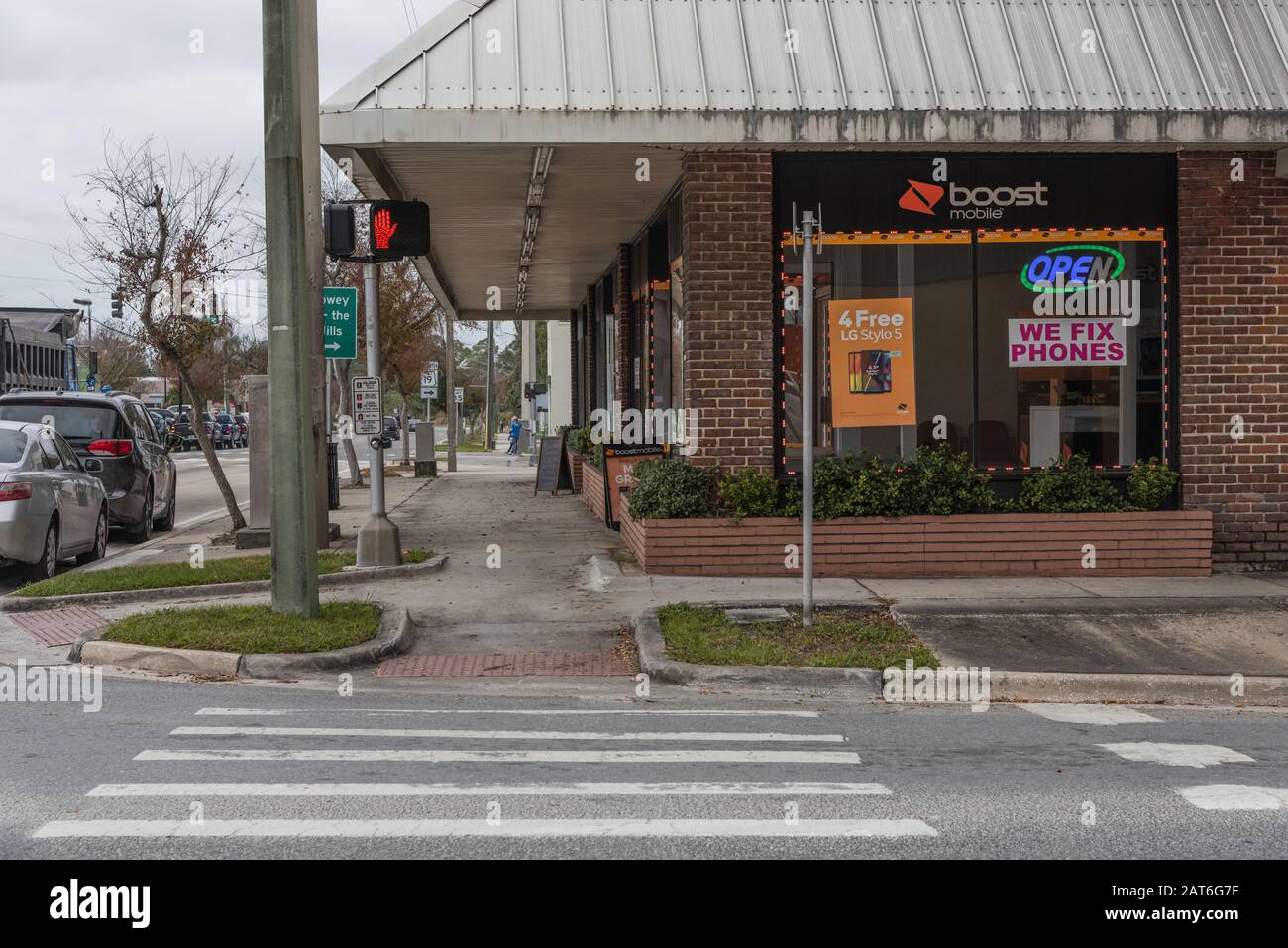 Boost Mobile Cell Phone Wireless Retailer located in Groveland, Florida ...
