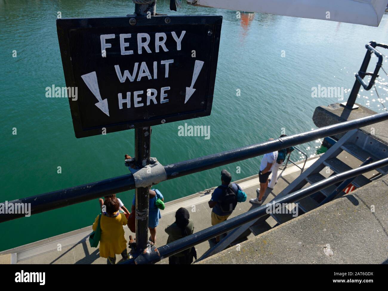 Row boat ferry hi-res stock photography and images - Alamy