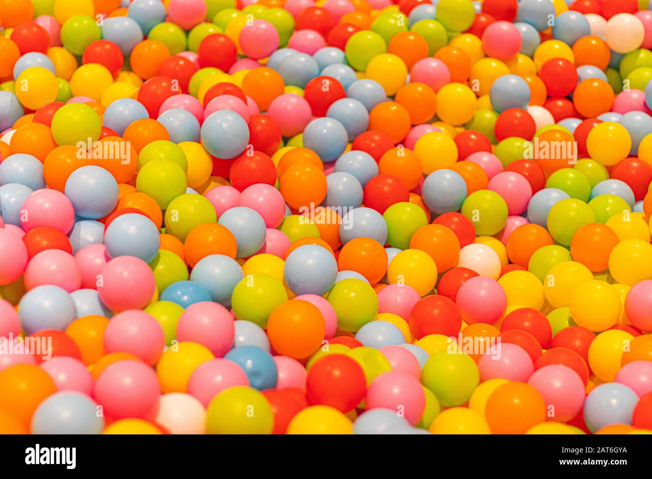 Kids in ball pit hi-res stock photography and images - Alamy