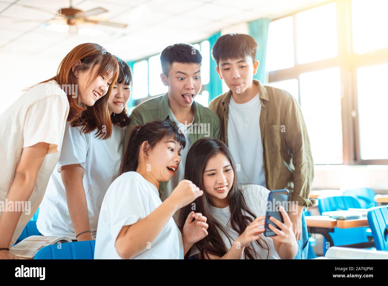 Happy students classroom hi-res stock photography and images - Alamy