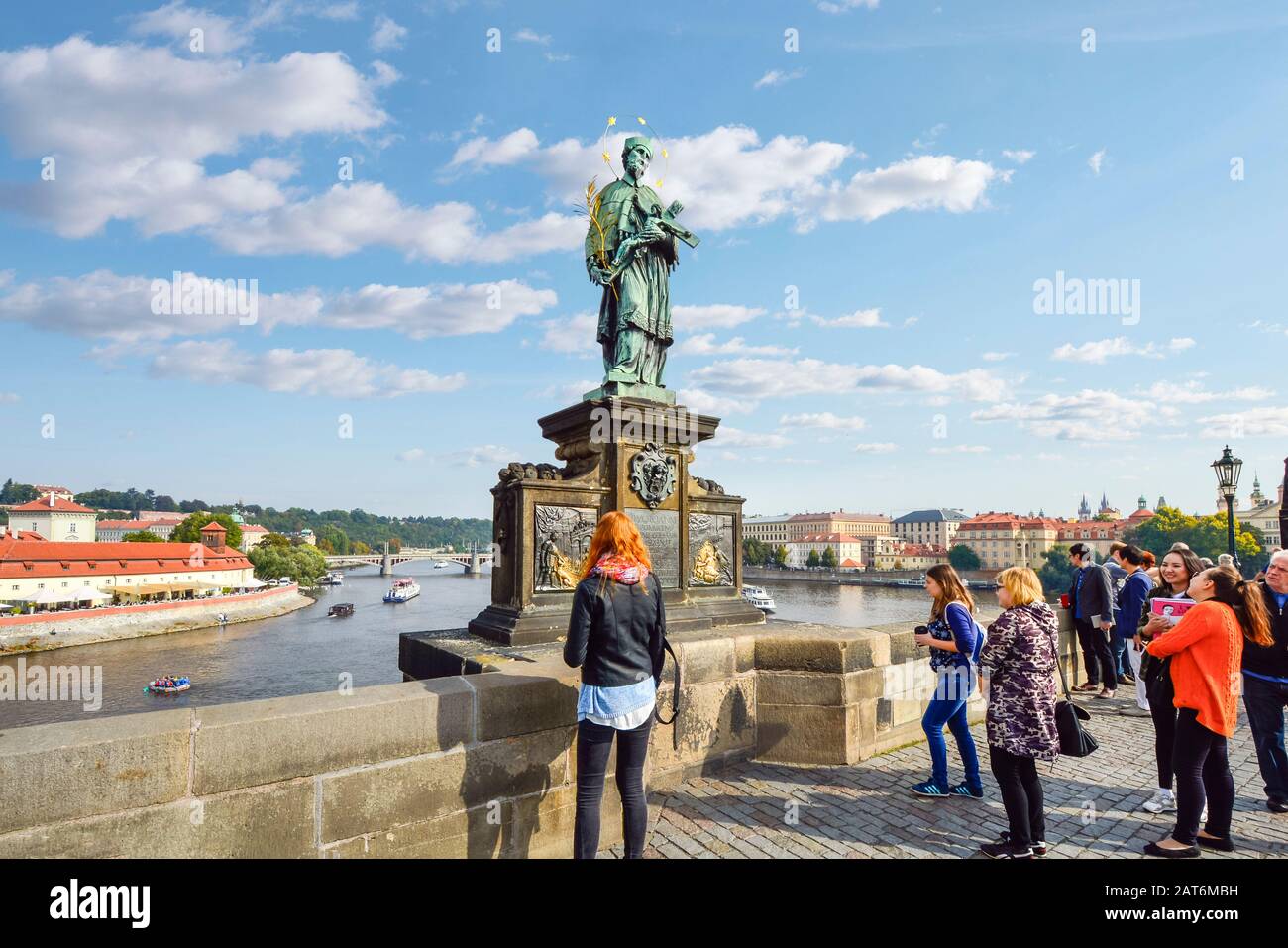 Bronze plaques hi-res stock photography and images - Alamy