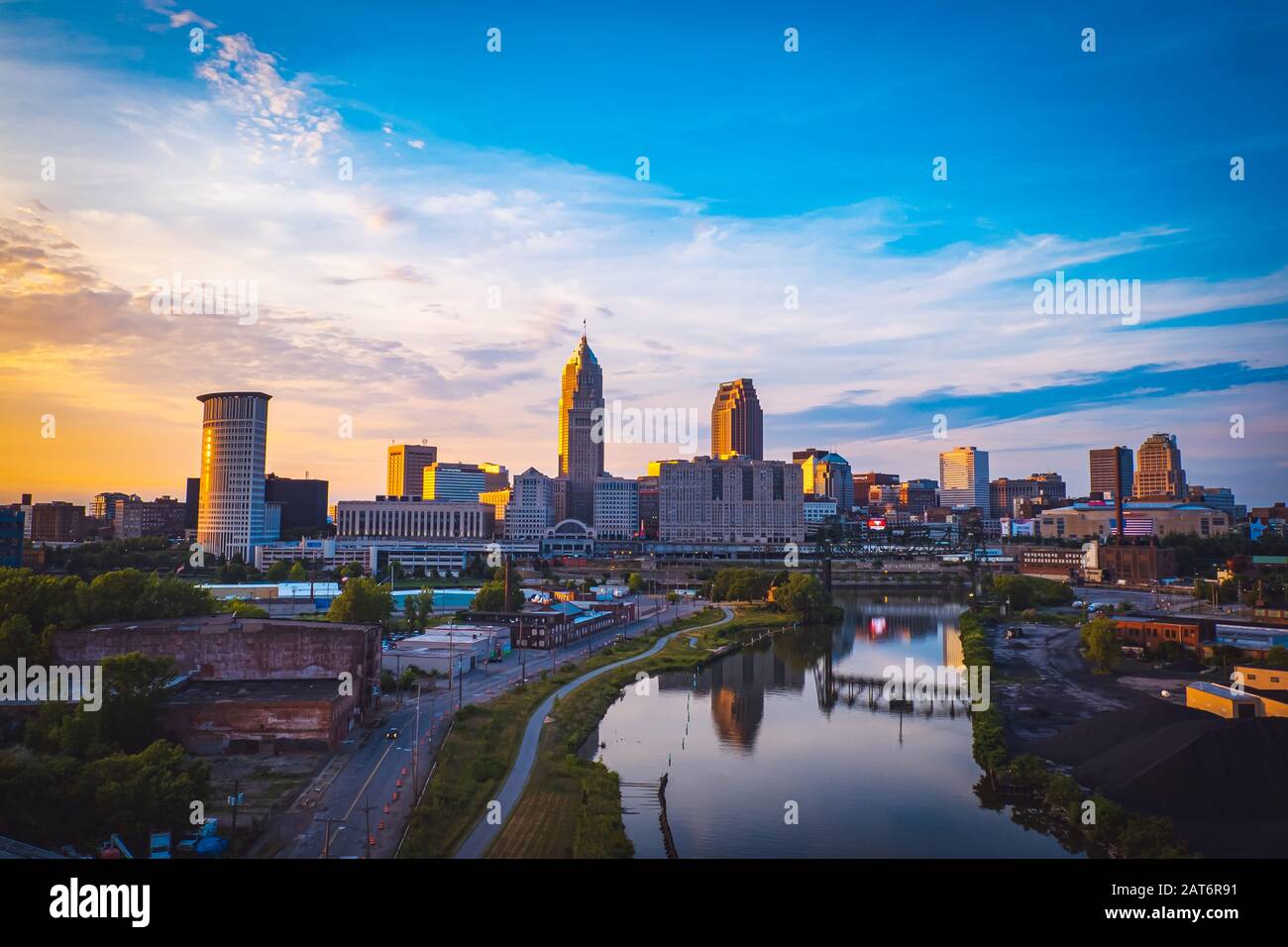 Downtown cleveland twilight hi-res stock photography and images - Alamy