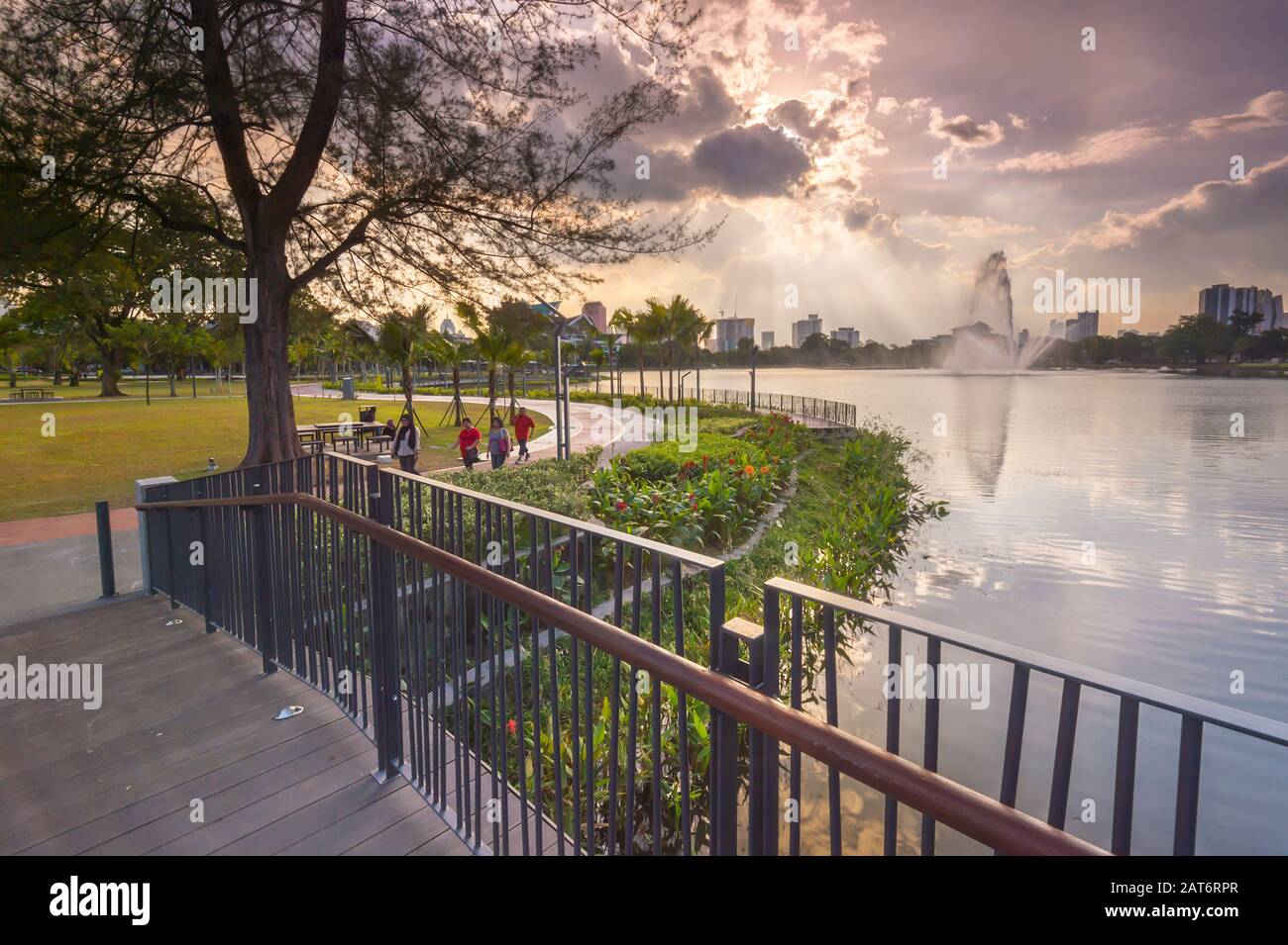 Titiwangsa lake hi-res stock photography and images - Alamy