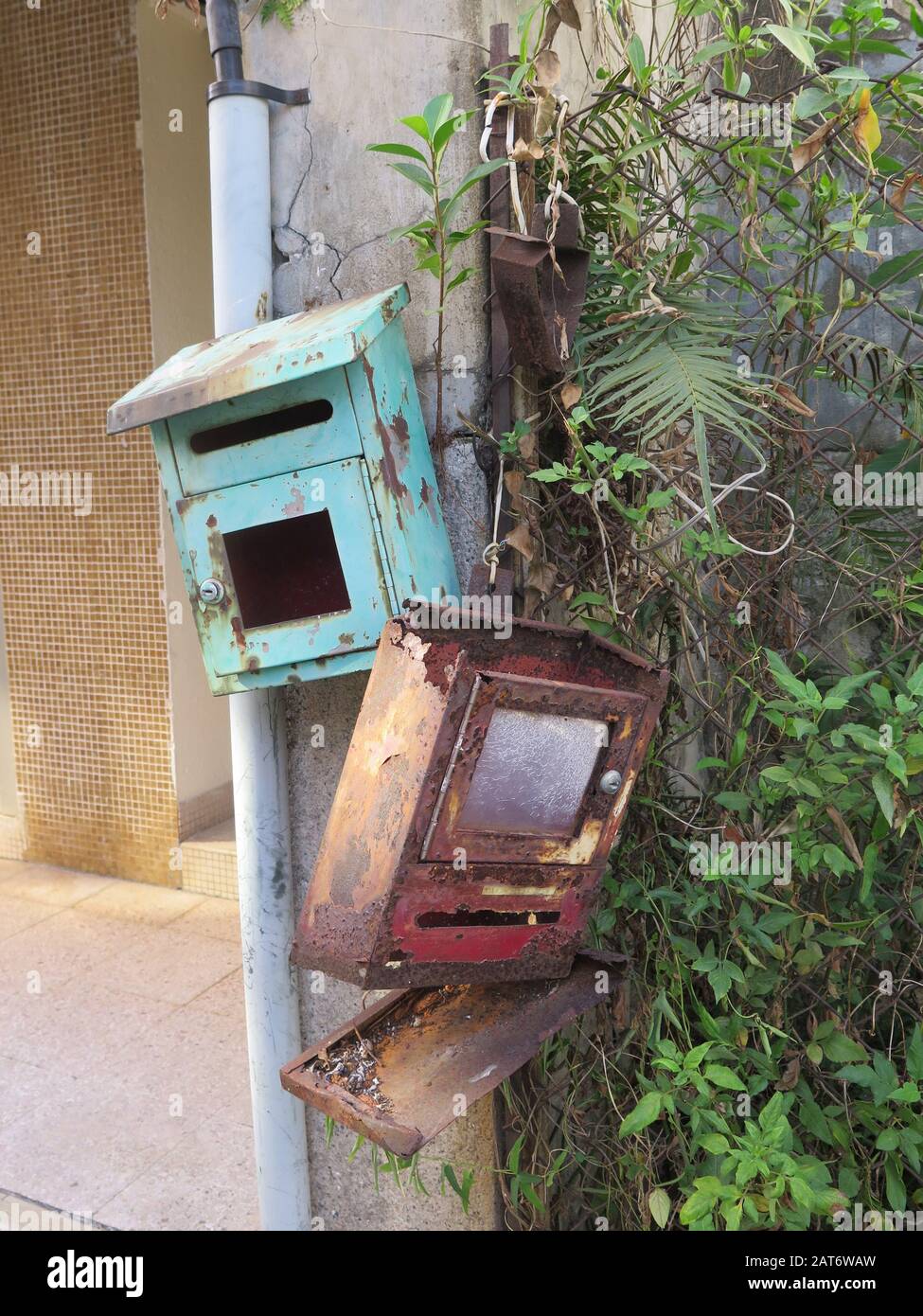 Old letter boxes hi-res stock photography and images - Alamy
