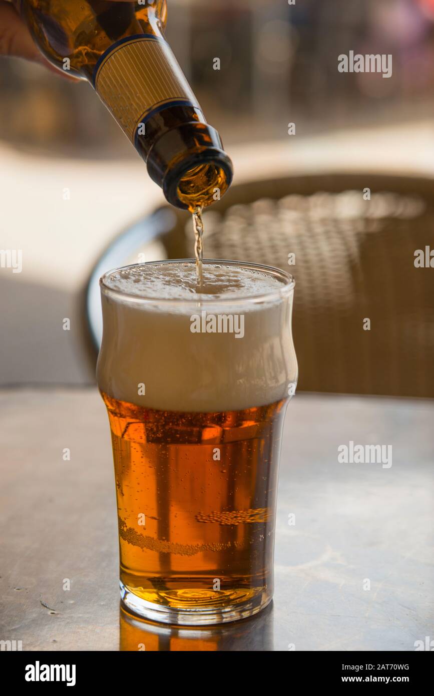 Cerveza alcoholica hi-res stock photography and images - Alamy
