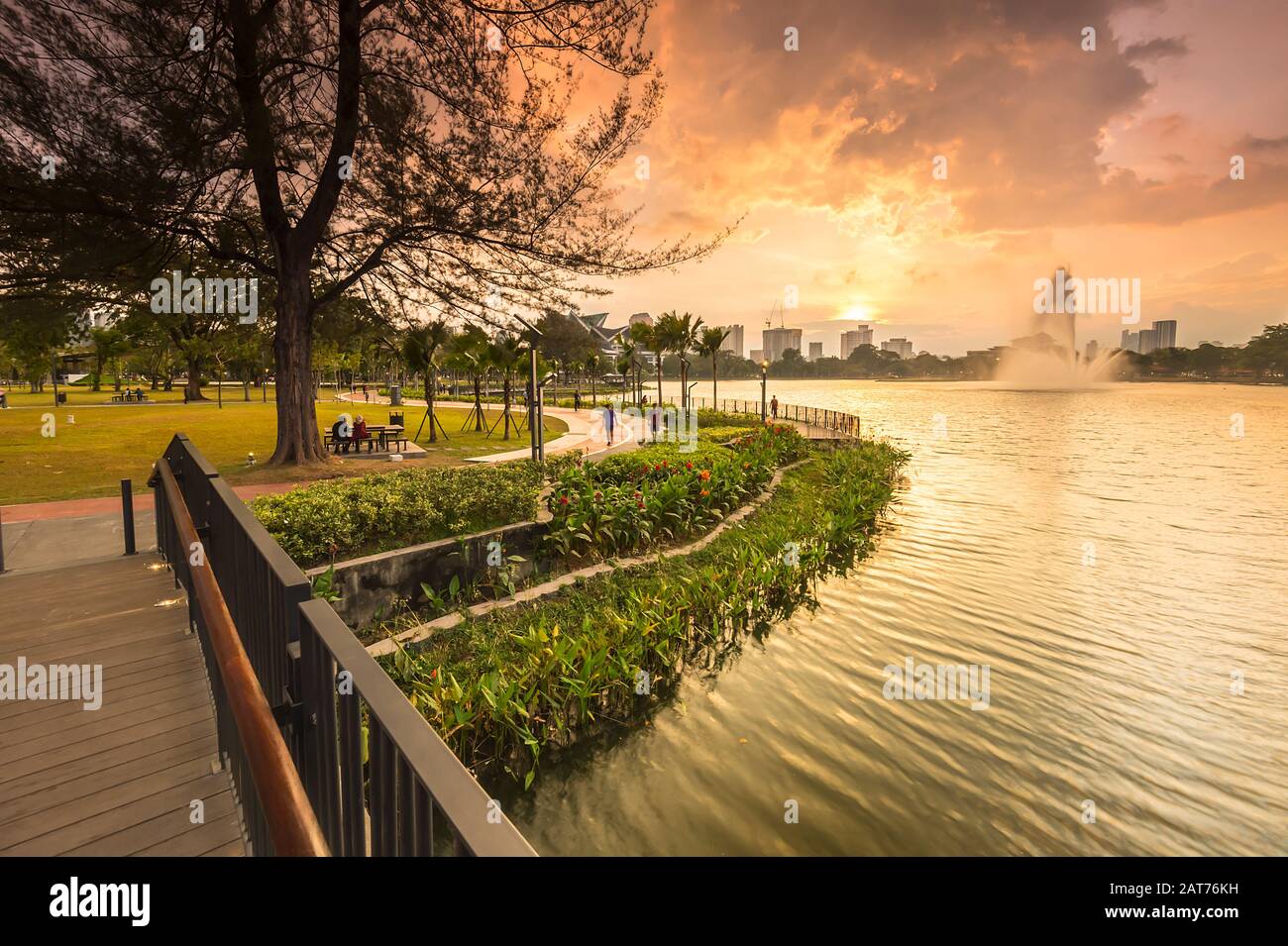 Titiwangsa Recreational Park at Kuala Lumpur Stock Photo - Alamy