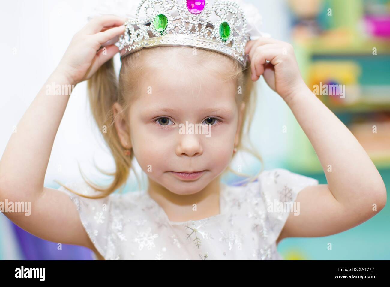 3 year old girl funny face hi-res stock photography and images - Alamy