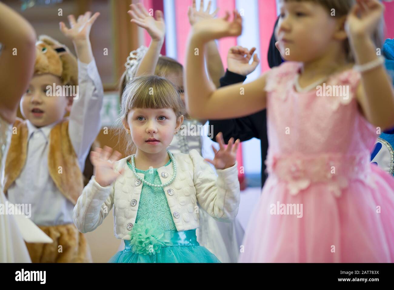 Happy children at the matinee in kindergarten Stock Photo - Alamy
