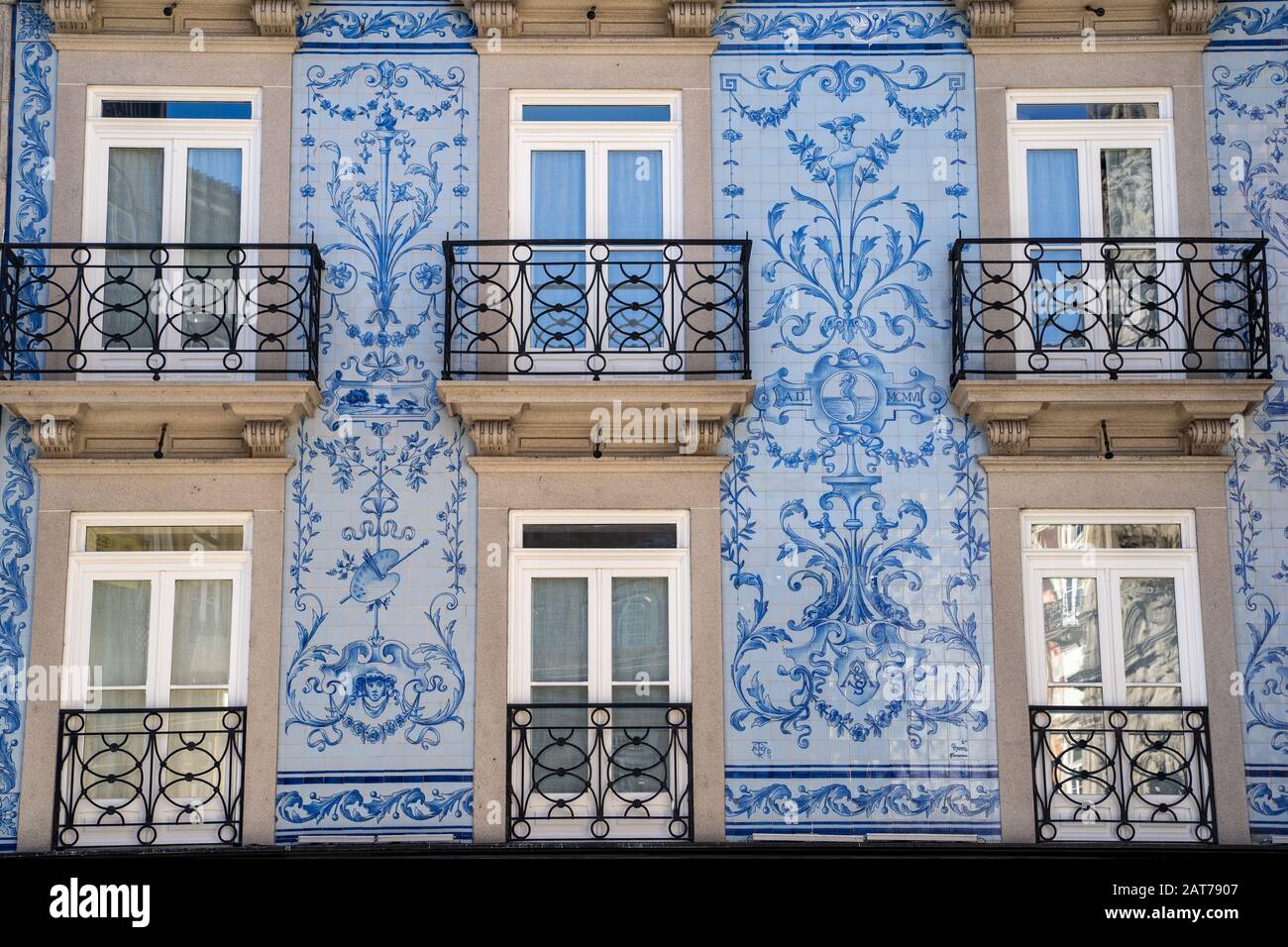 Traditional architecture of buildings with tiles in Porto Portugal ...