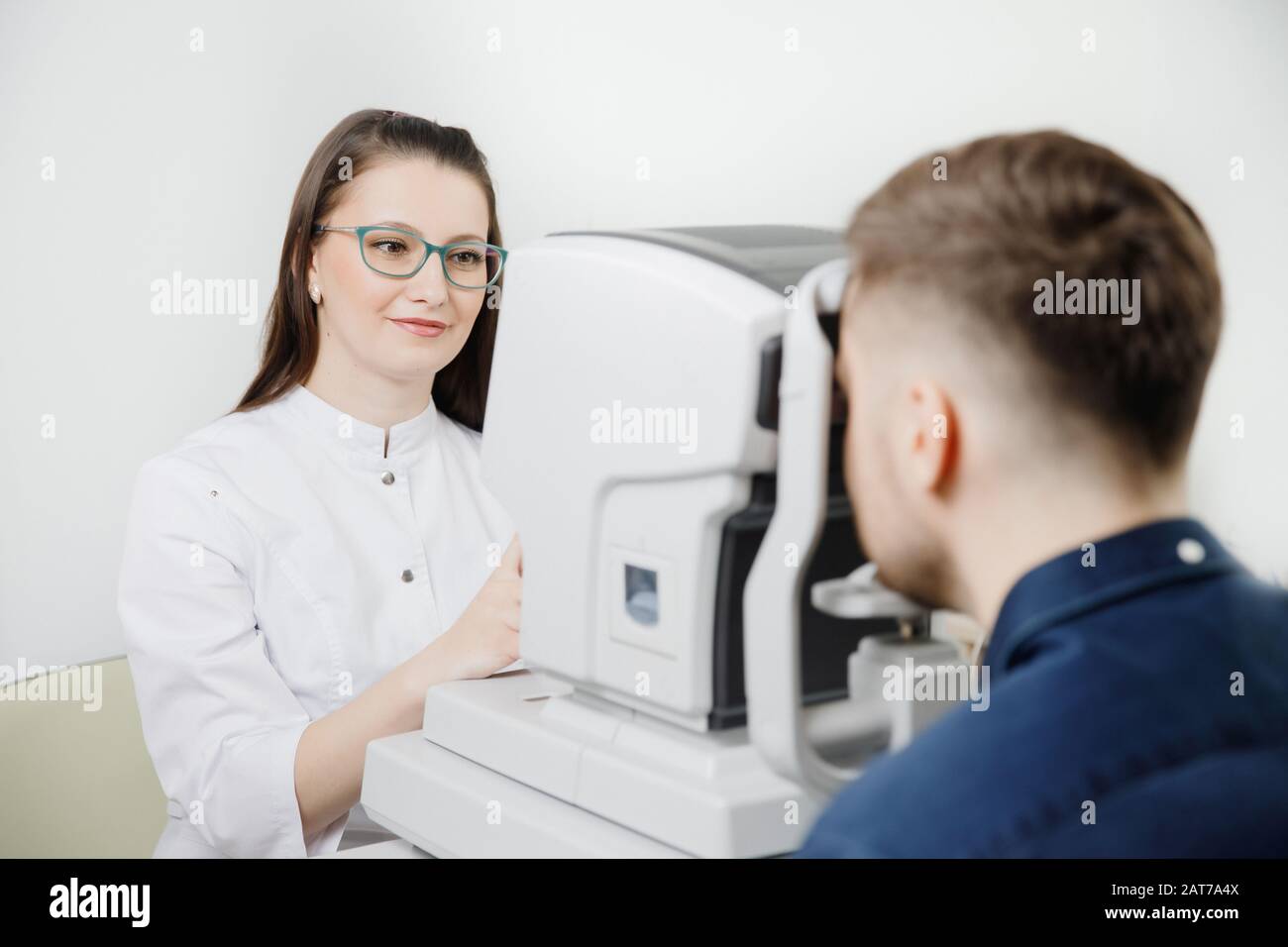 Retina scan therapy hi-res stock photography and images - Alamy