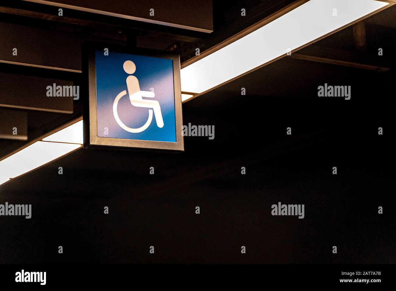 Wheelchair sign in subway station. Disabled modern life Stock Photo - Alamy