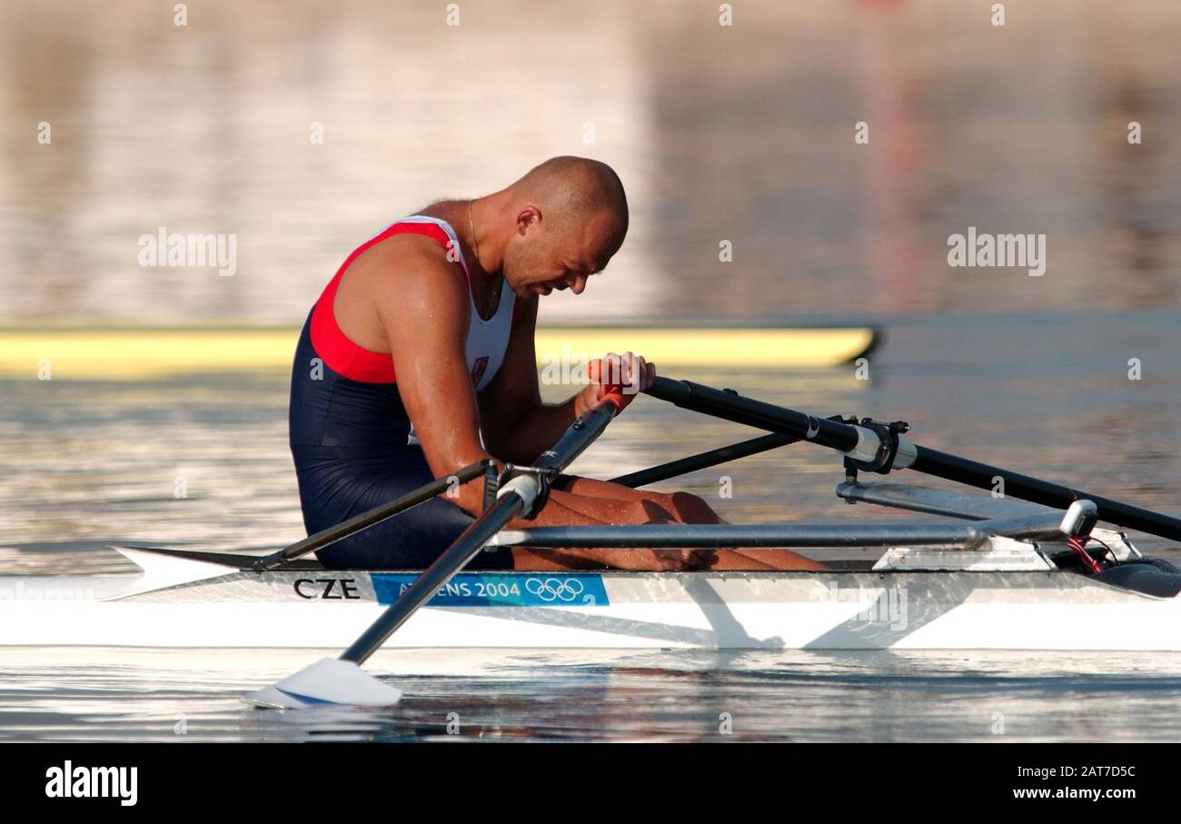 Mens single scull final hi-res stock photography and images - Alamy
