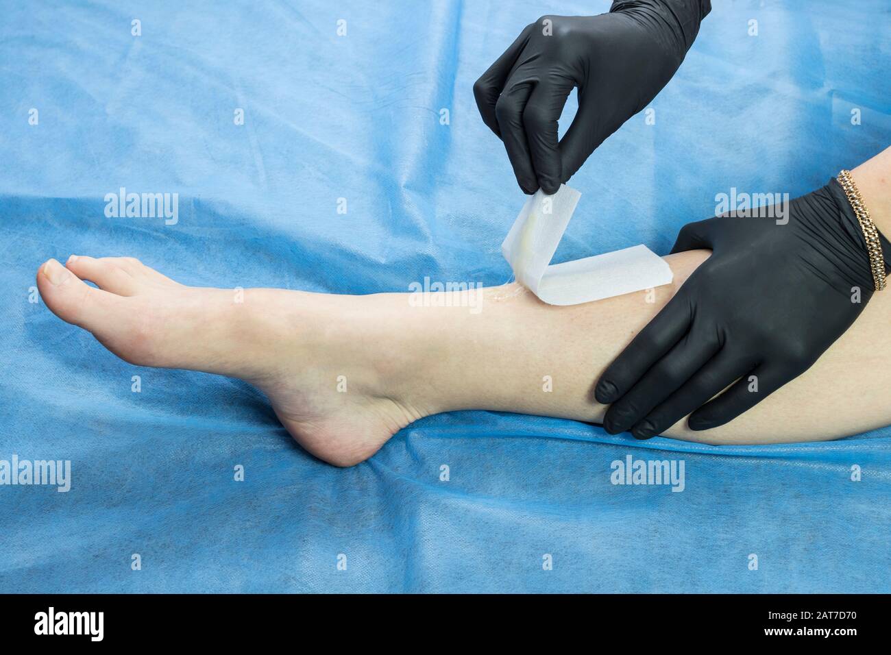 Depilation of female body parts in a beauty salon Stock Photo - Alamy