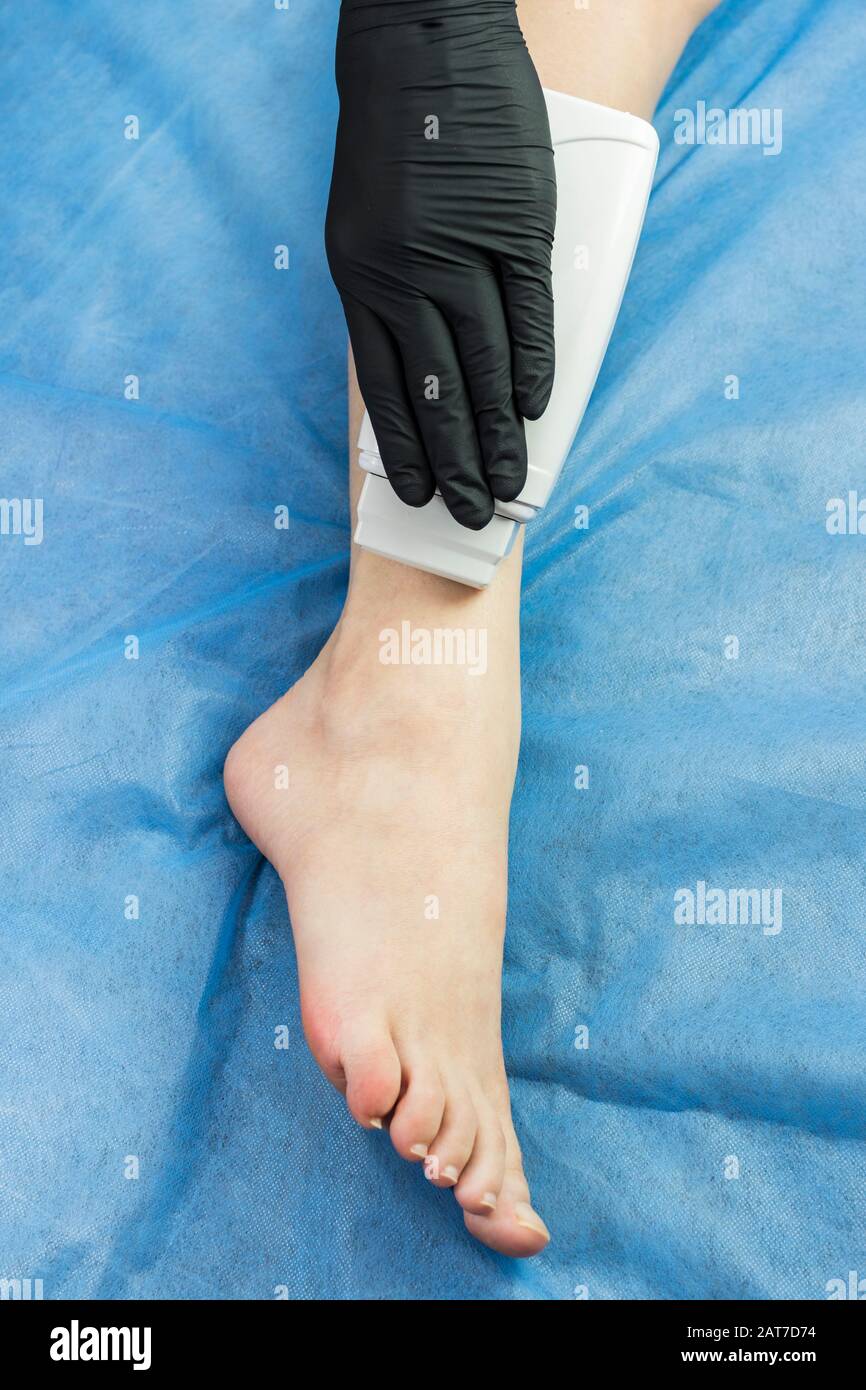Depilation of female body parts in a beauty salon Stock Photo - Alamy