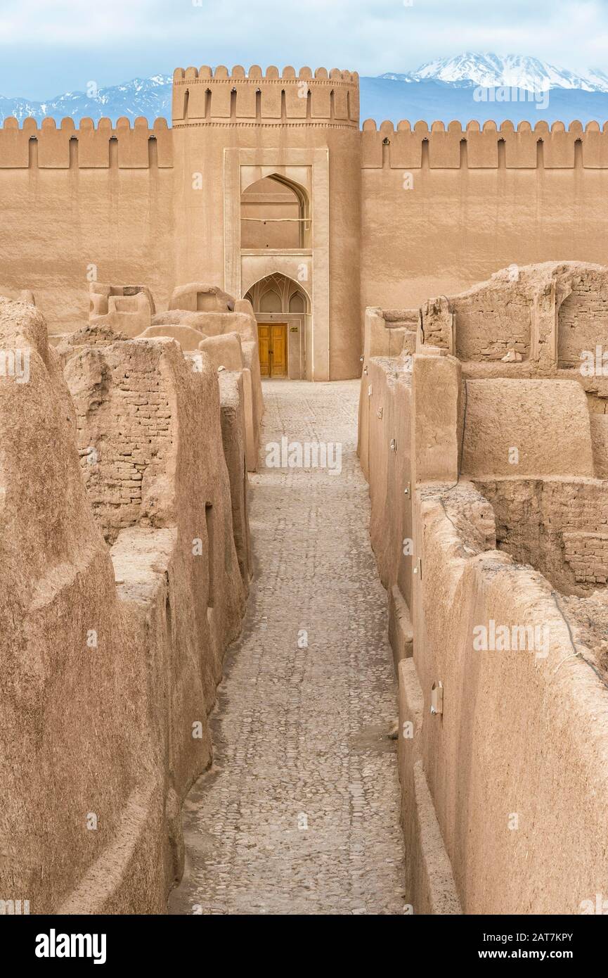 Ruins, towers and walls of Rayen Citadel, Biggest adobe building in the ...