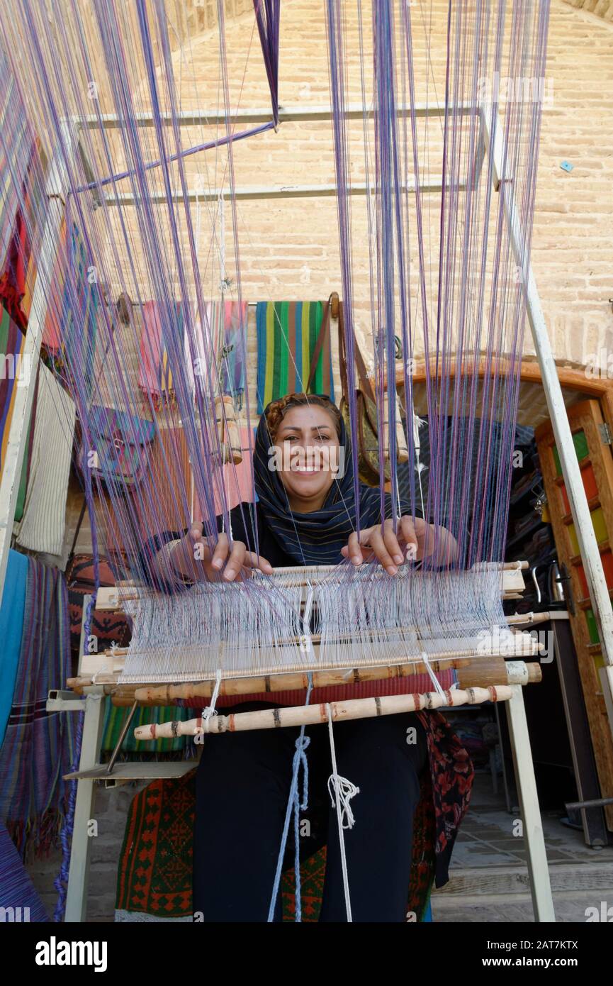 Carpet weaving iran hi-res stock photography and images - Alamy