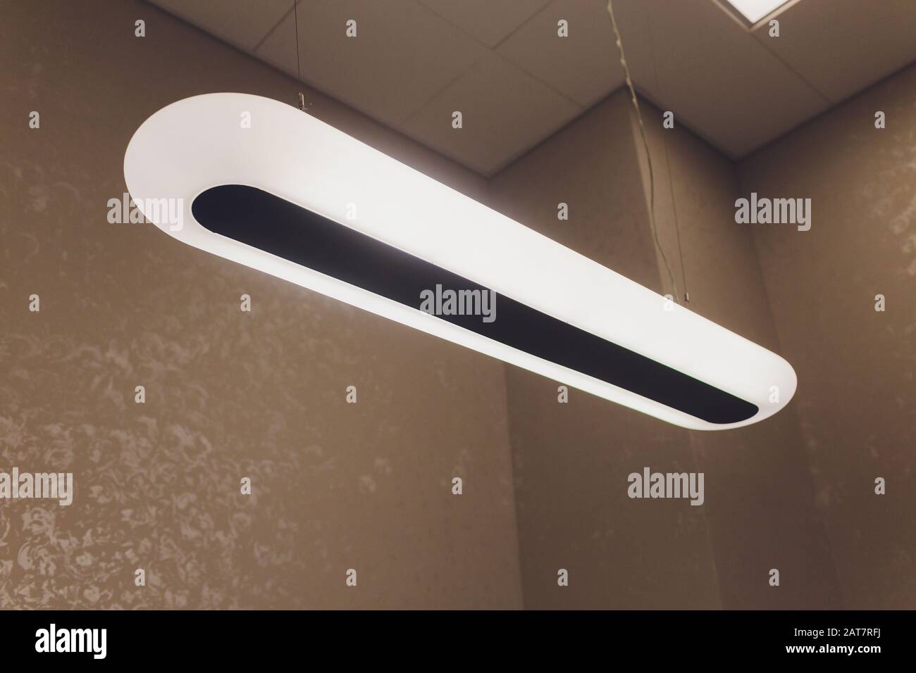 Design loft lamp with dim light and straight long line of beamDesign ...