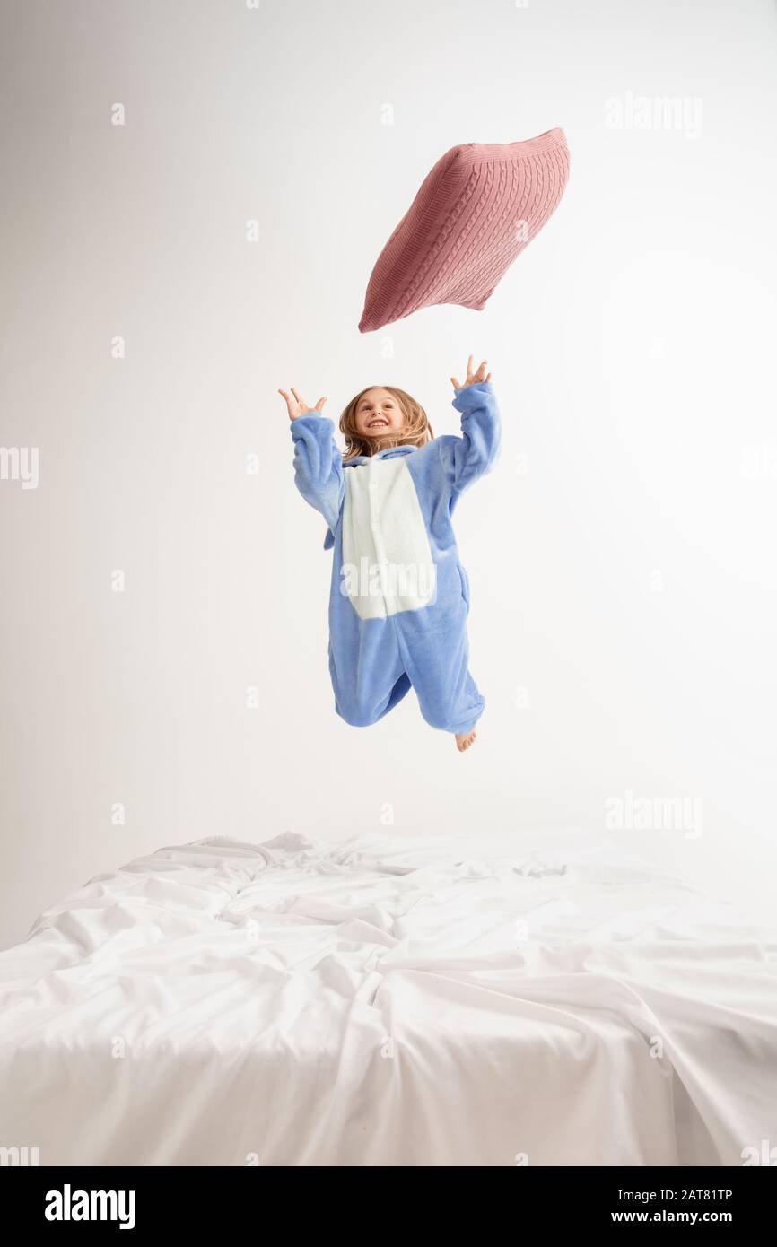 Preteen girls model hi-res stock photography and images - Alamy