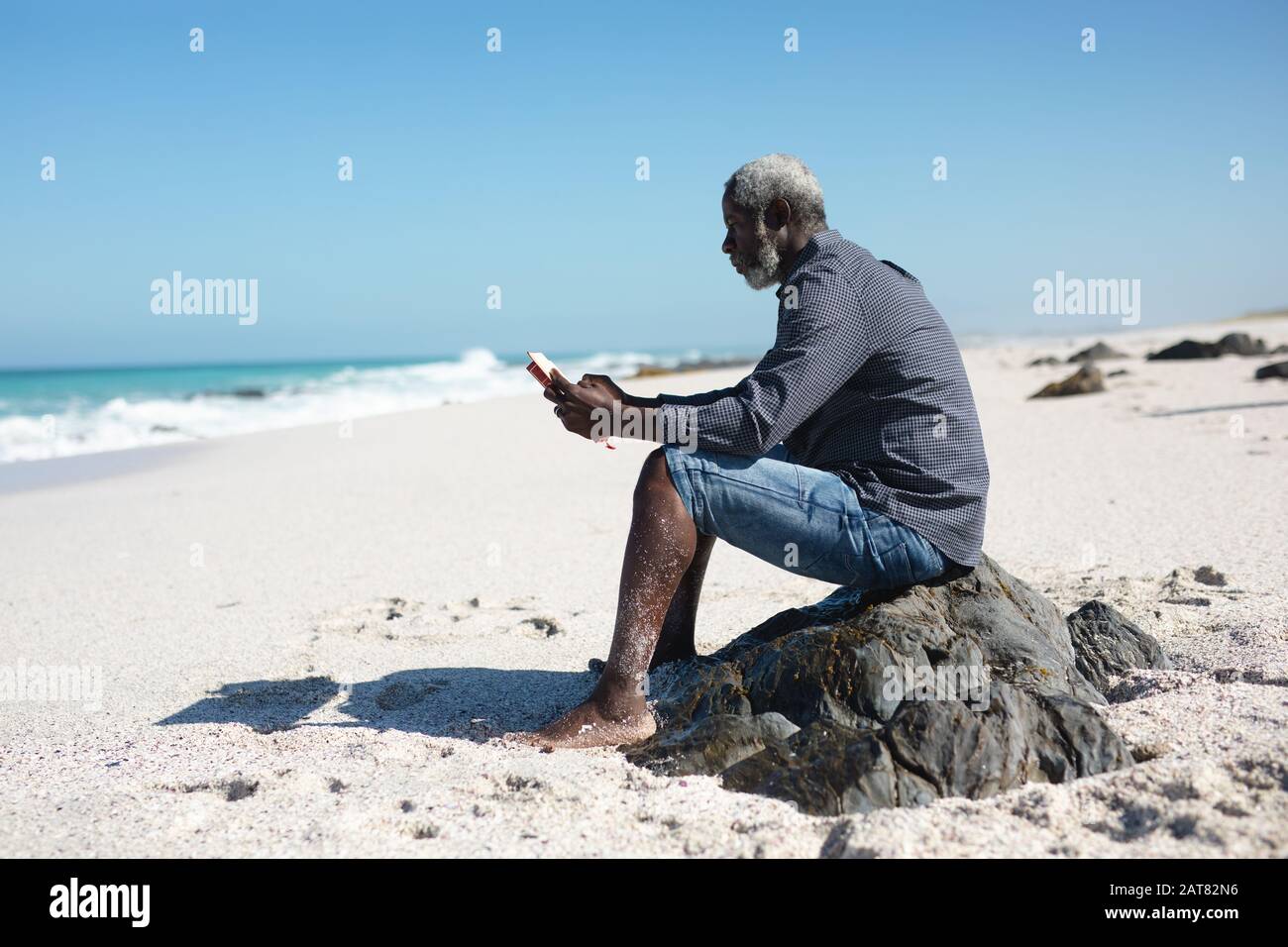 Old man and the sea book hi-res stock photography and images - Alamy