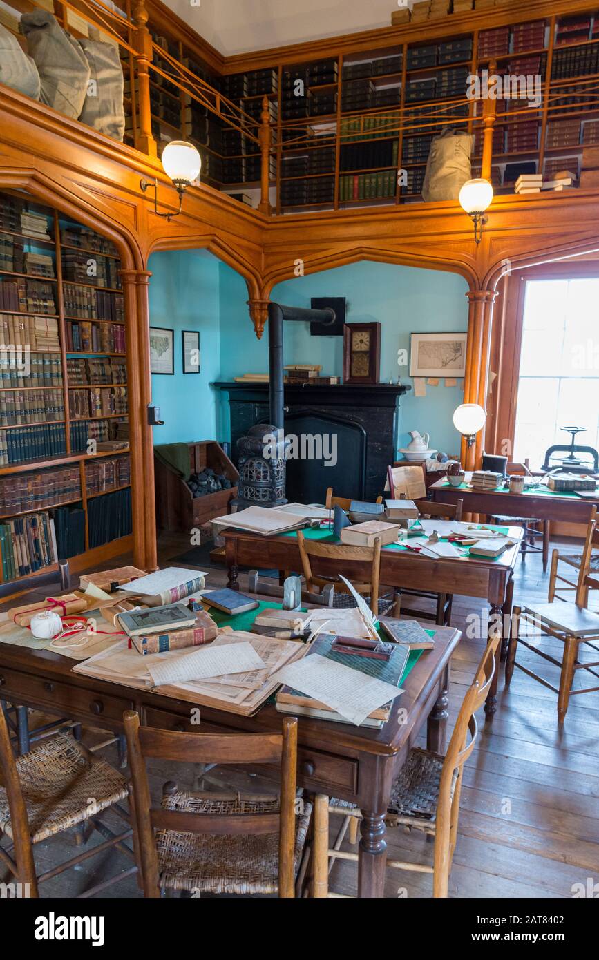 Raleigh library hi-res stock photography and images - Alamy