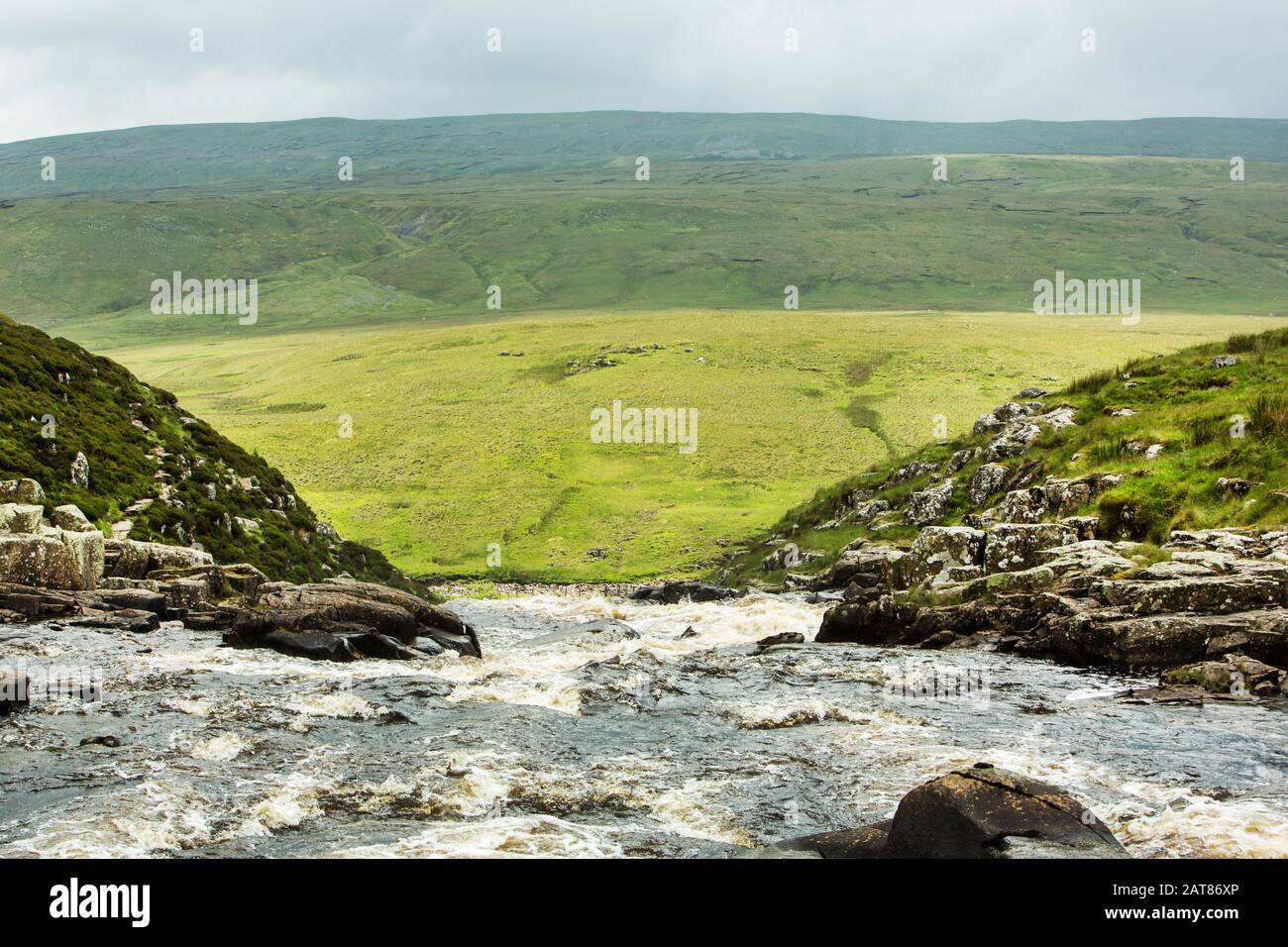 Cauldron snout pennine way hi-res stock photography and images - Alamy