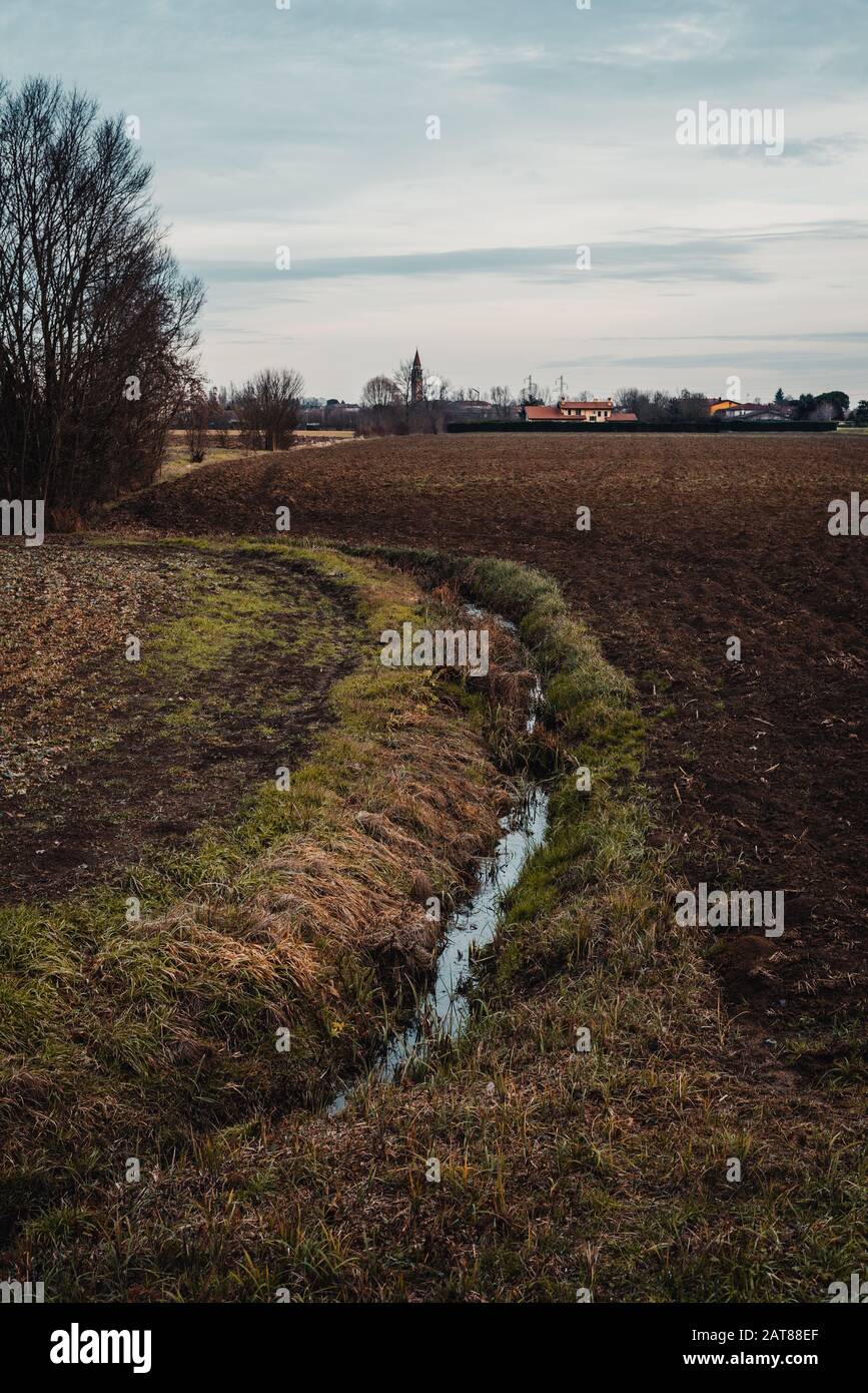 Rural landscape scene hi-res stock photography and images - Alamy