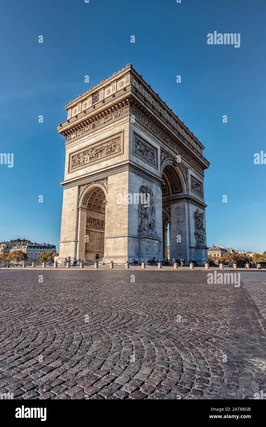 Arc de triomphe monument hi-res stock photography and images - Alamy