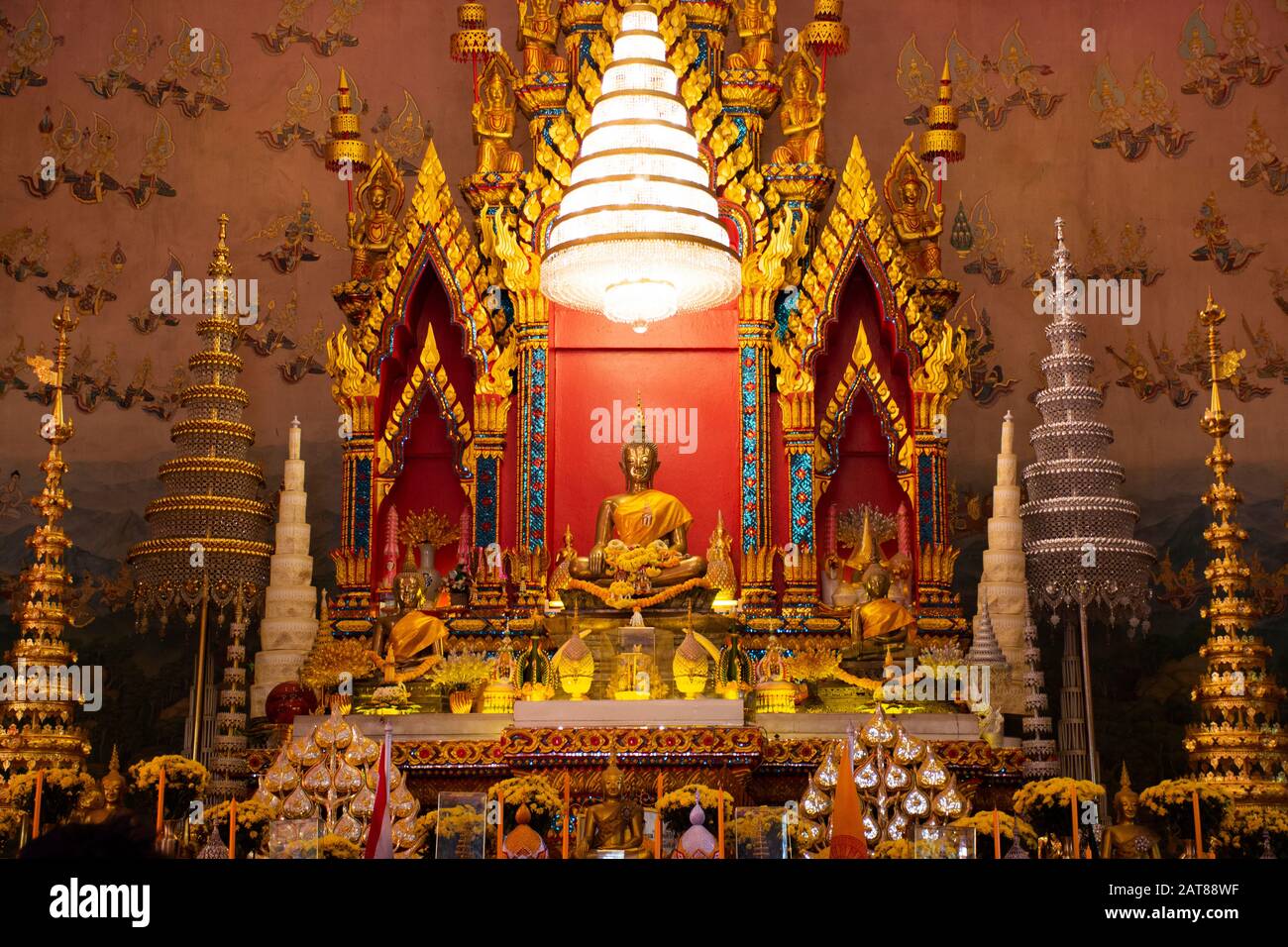 NONG KHAI, THAILAND - DECEMBER 19 : Luang Phra Sai Buddha statues for ...