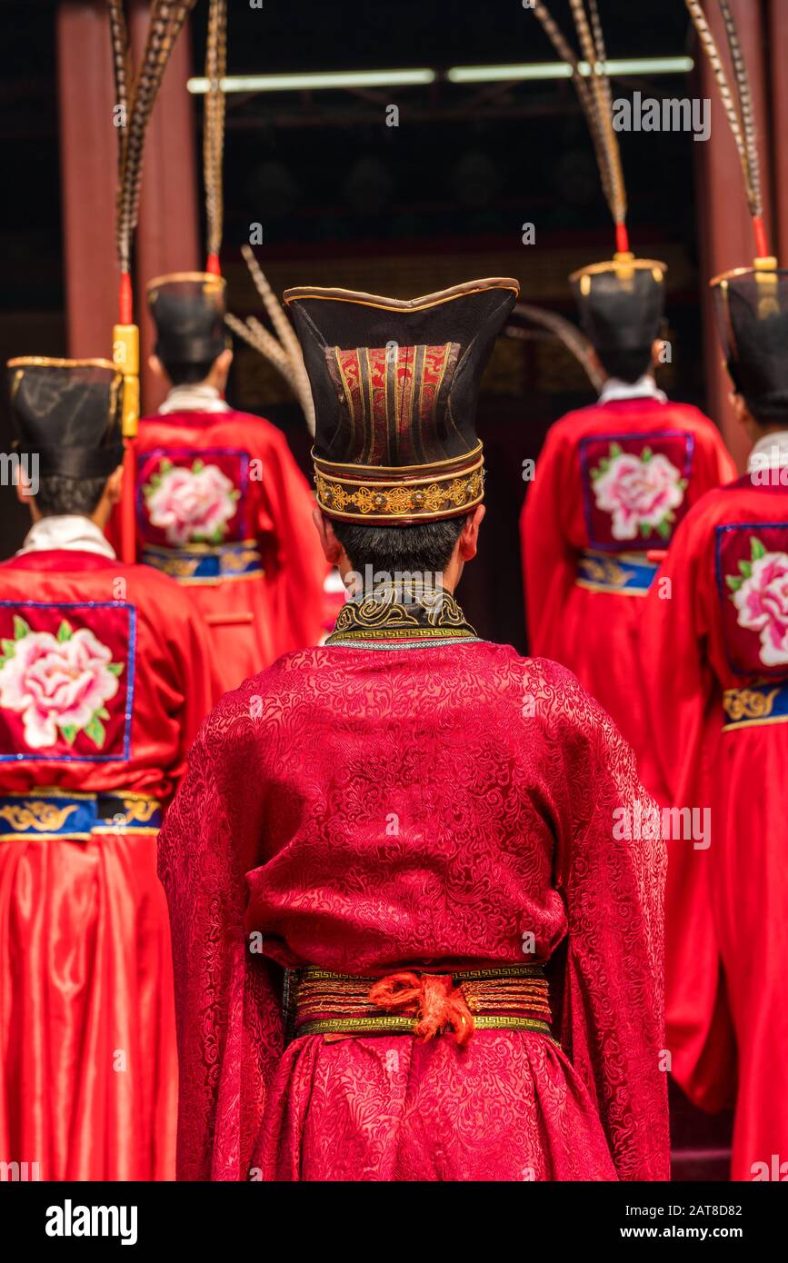 Traditional Chinese theatre performance in temple, Beijing, China Stock ...