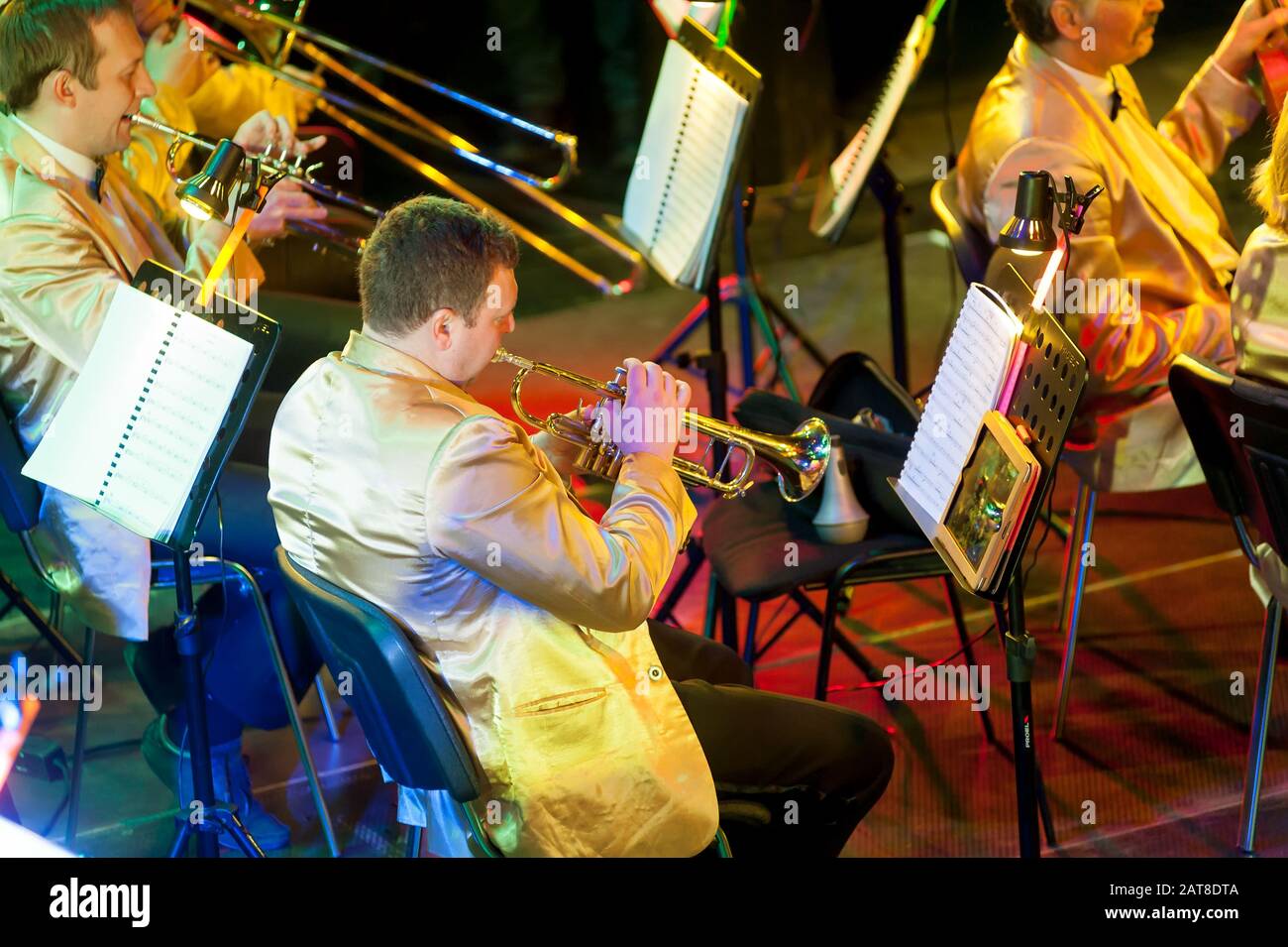 Orchestra pit brass hi-res stock photography and images - Alamy
