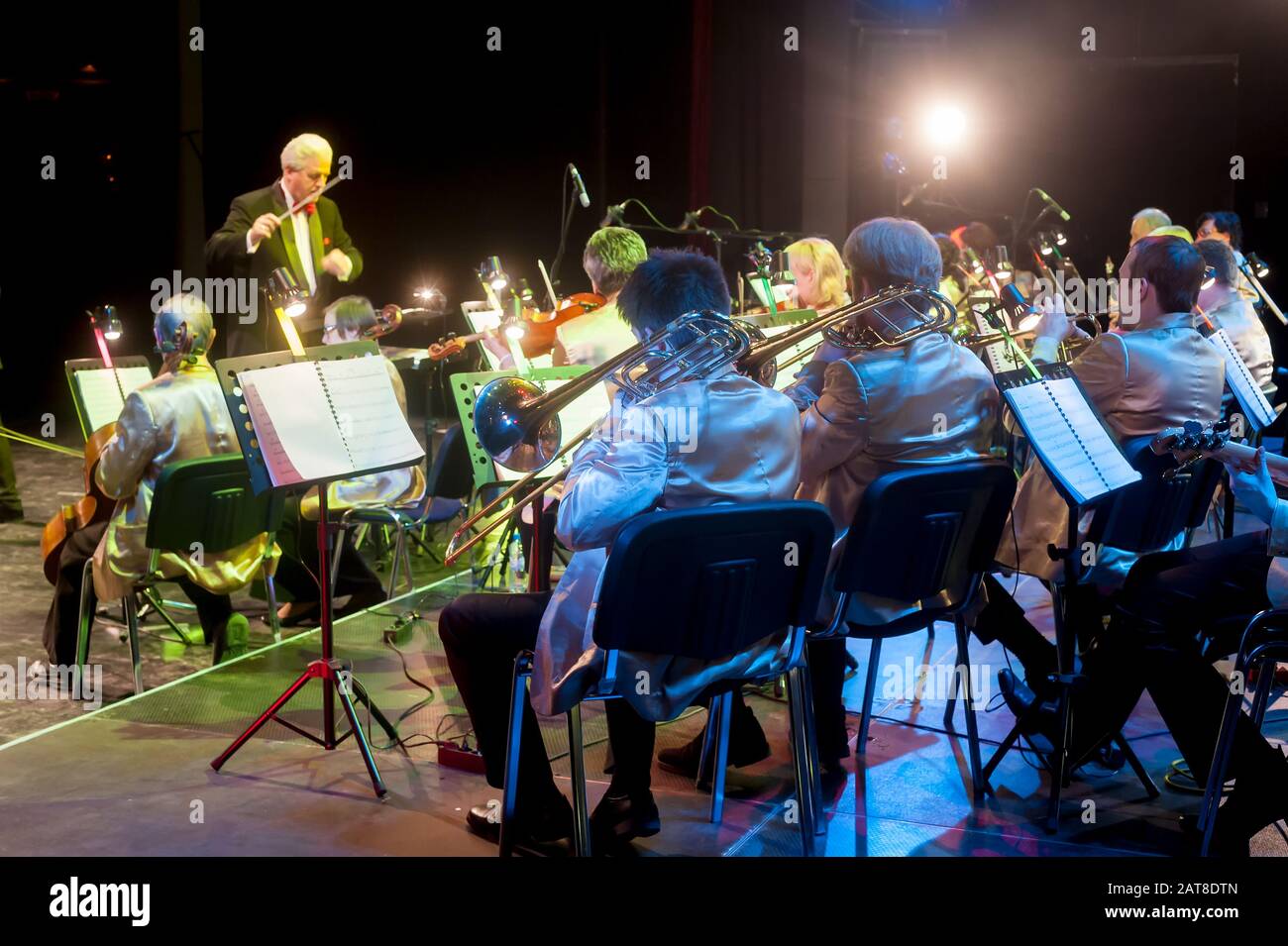 Orchestra pit trumpet hi-res stock photography and images - Alamy