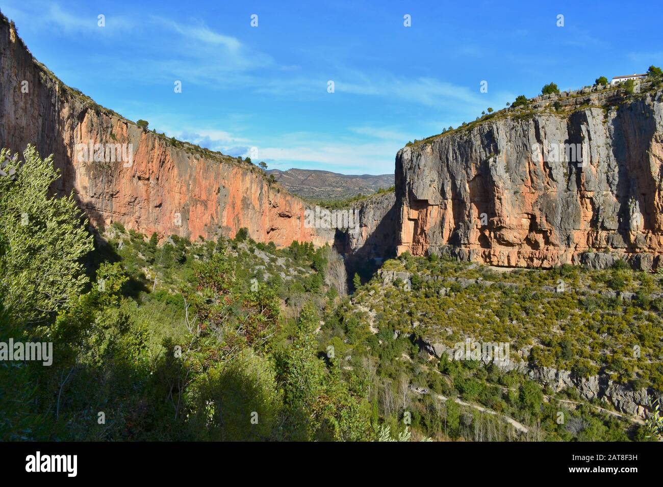 Beautiful Chulilla valley, canyon. Perfect place for rock climbers ...