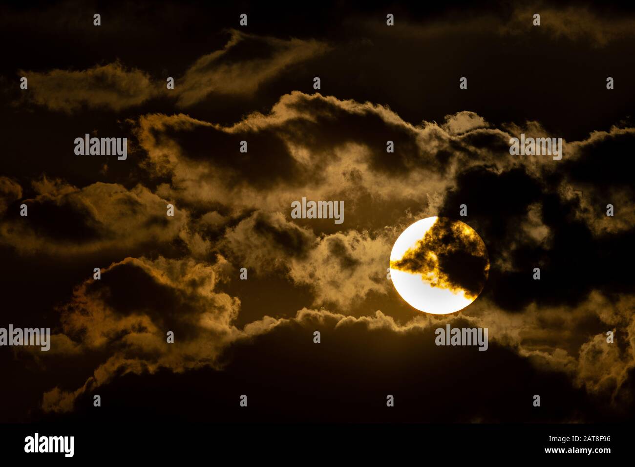 Before sunset hi-res stock photography and images - Alamy