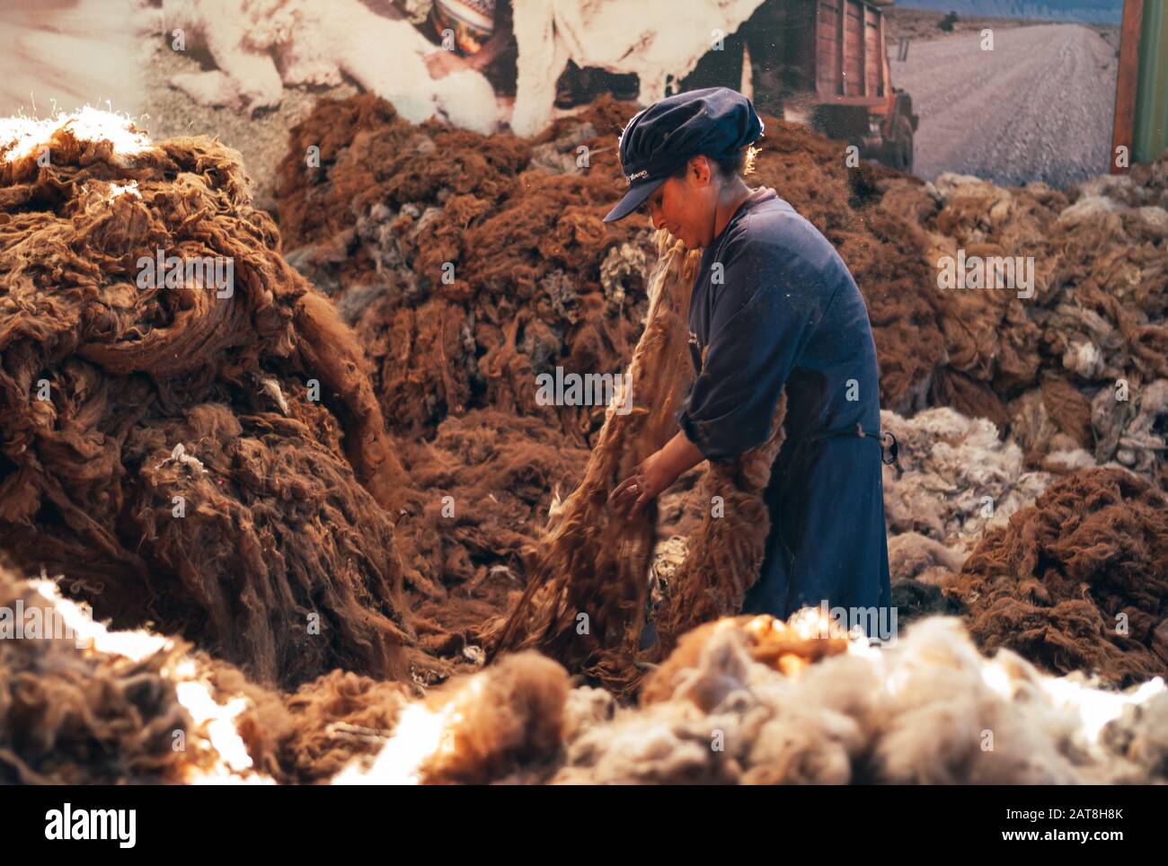 Poor worker manufacturing hi-res stock photography and images - Alamy