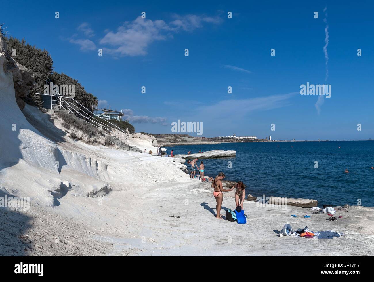 White rock water hi-res stock photography and images - Alamy