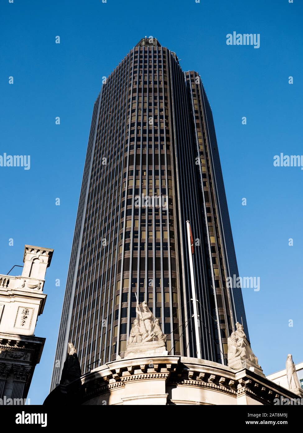 London tower 42 hi-res stock photography and images - Alamy