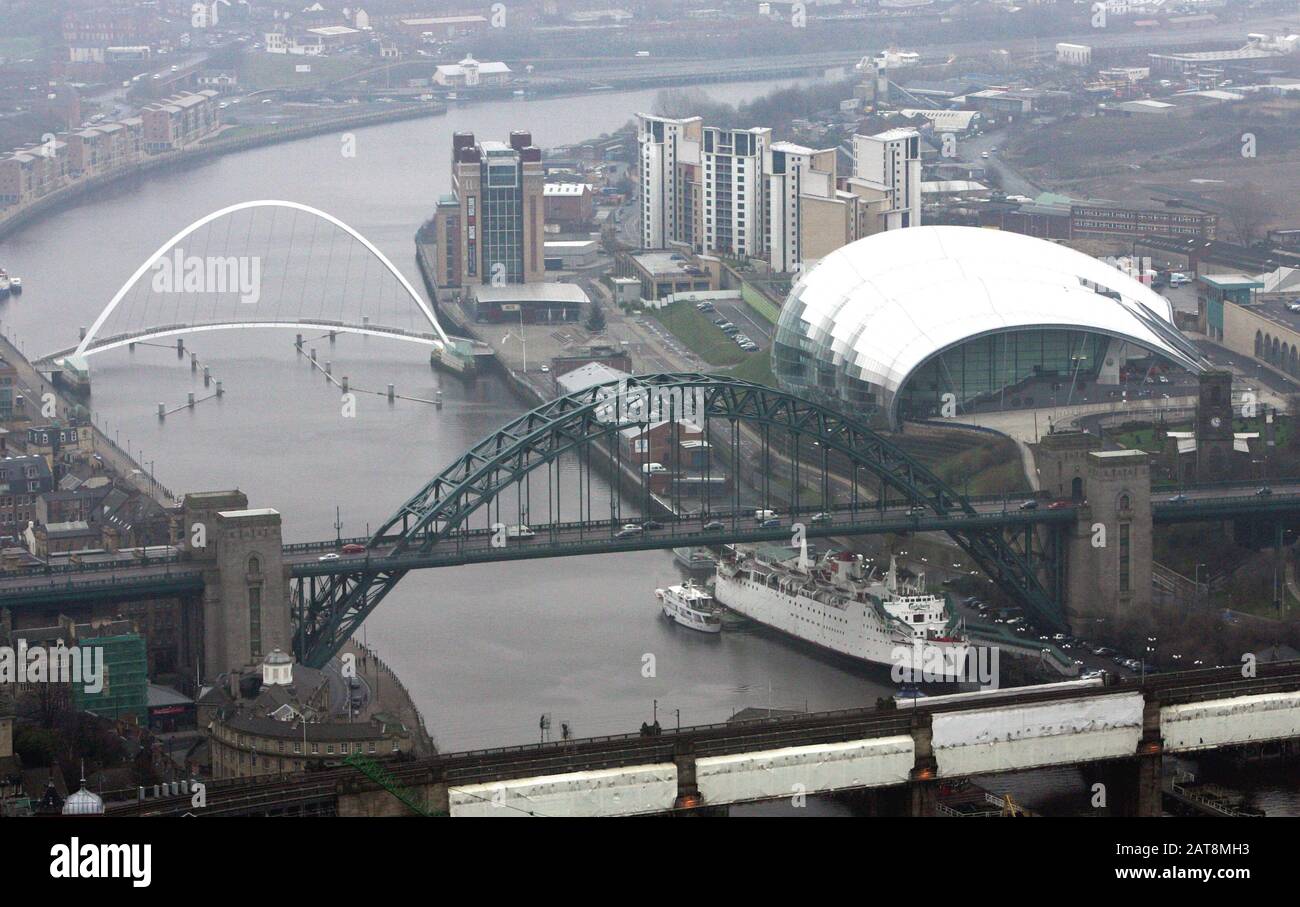 Aerial view newcastle gateshead hi-res stock photography and images - Alamy